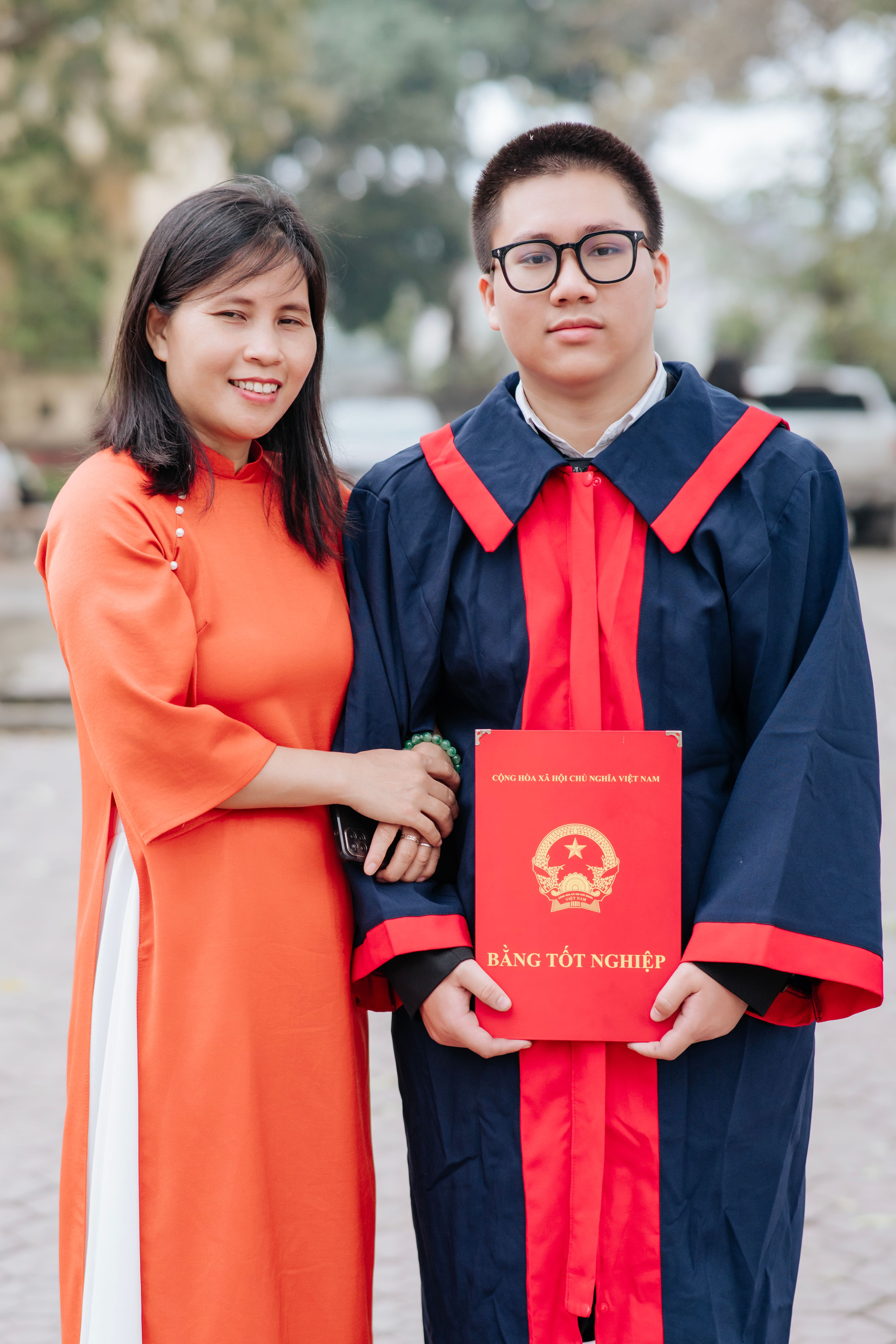 Graduation Day Celebration with Family · Free Stock Photo