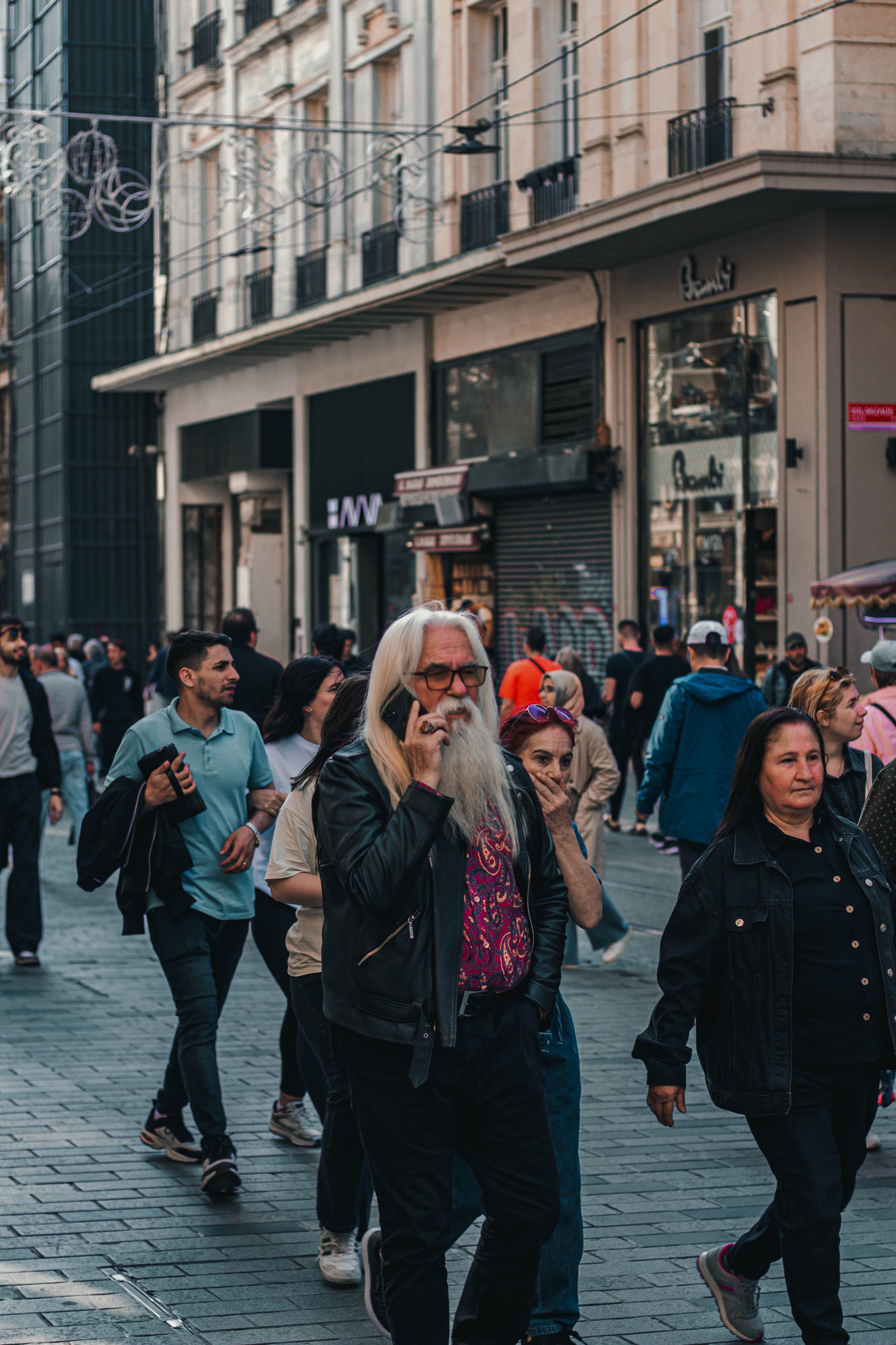 Busy Istanbul Street Scene with Diverse Crowd · Free Stock Photo