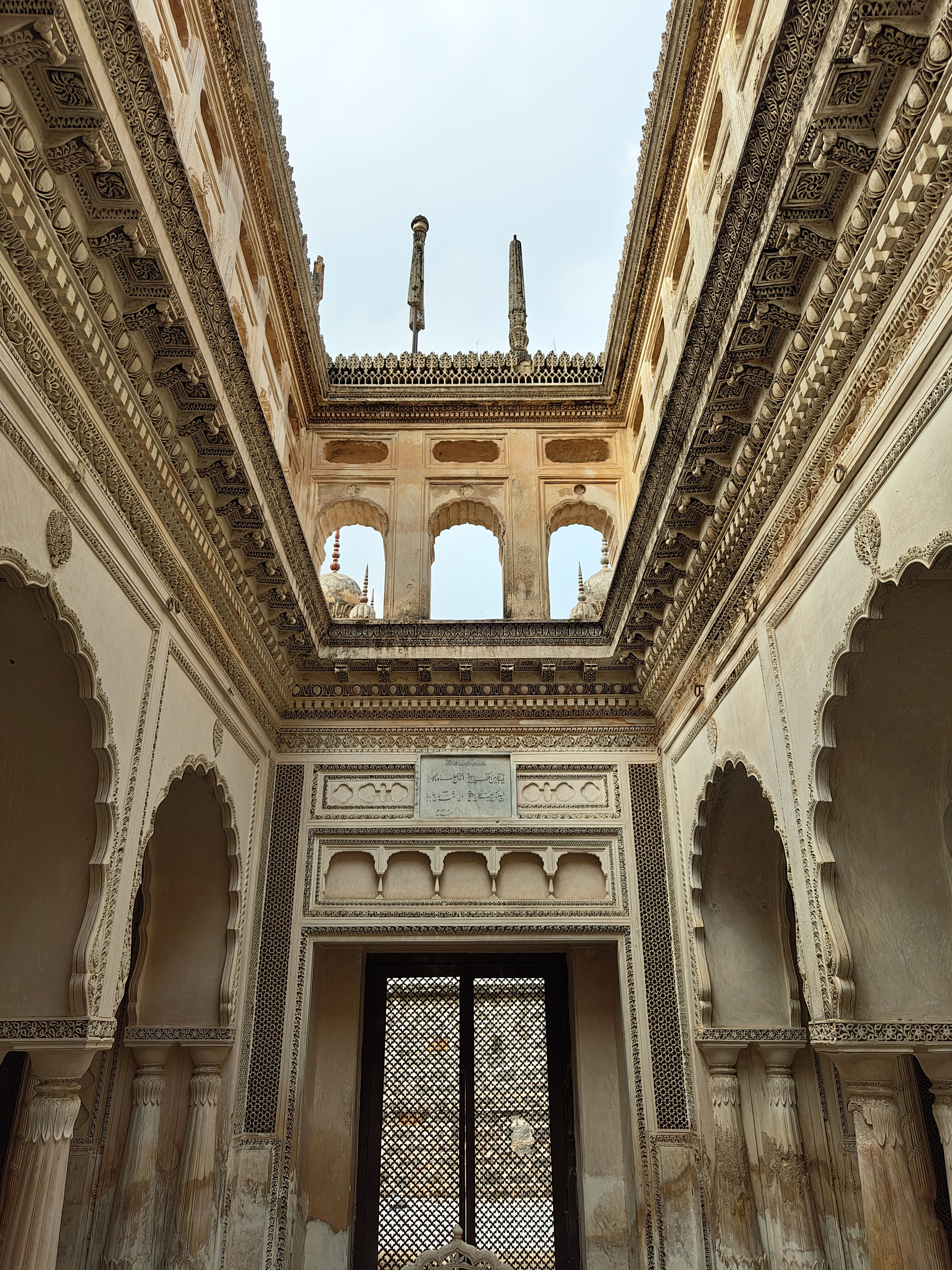 Historic Indo-Islamic Architecture in Hyderabad · Free Stock Photo