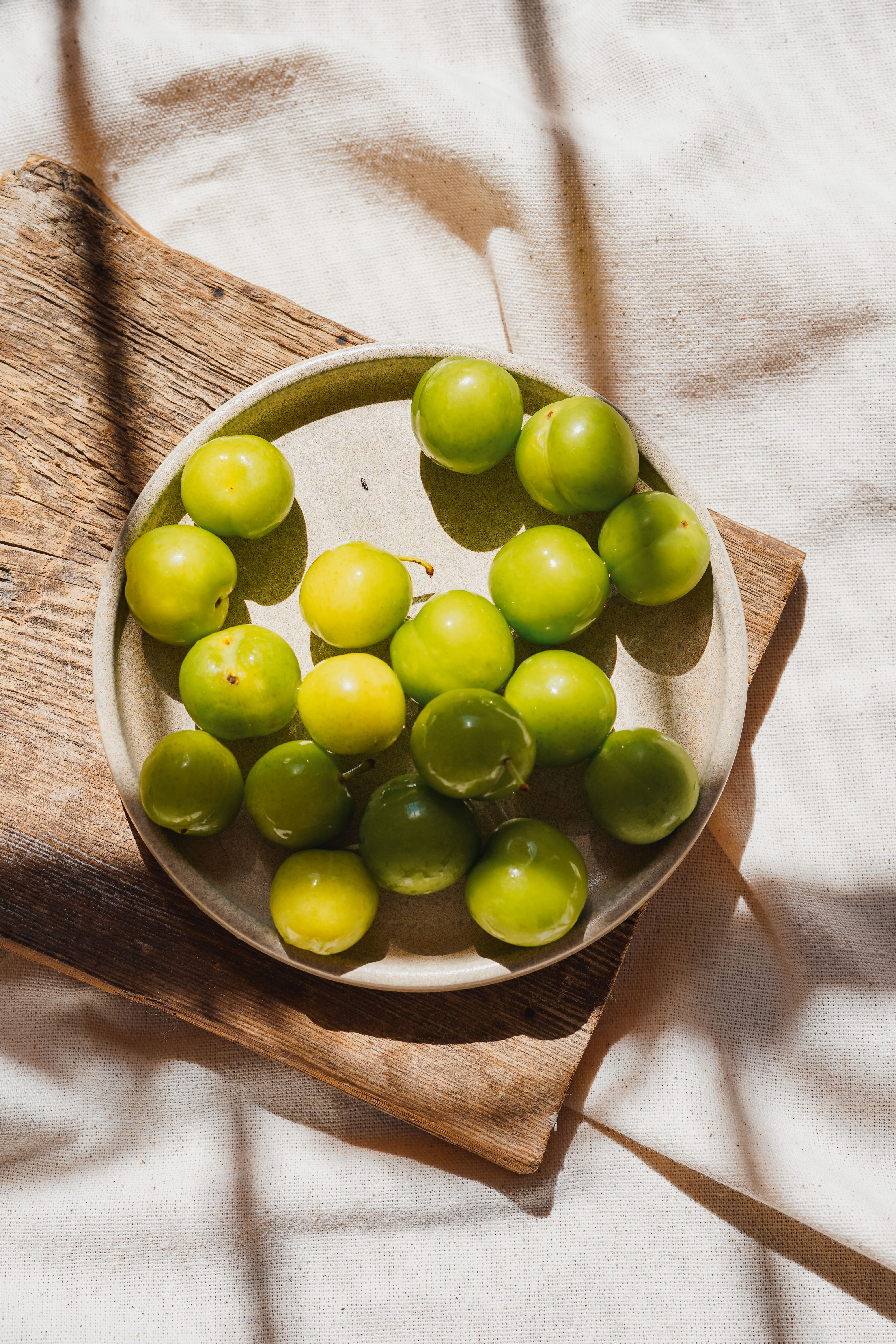 Green Drupes Photos, Download The BEST Free Green Drupes Stock Photos ...