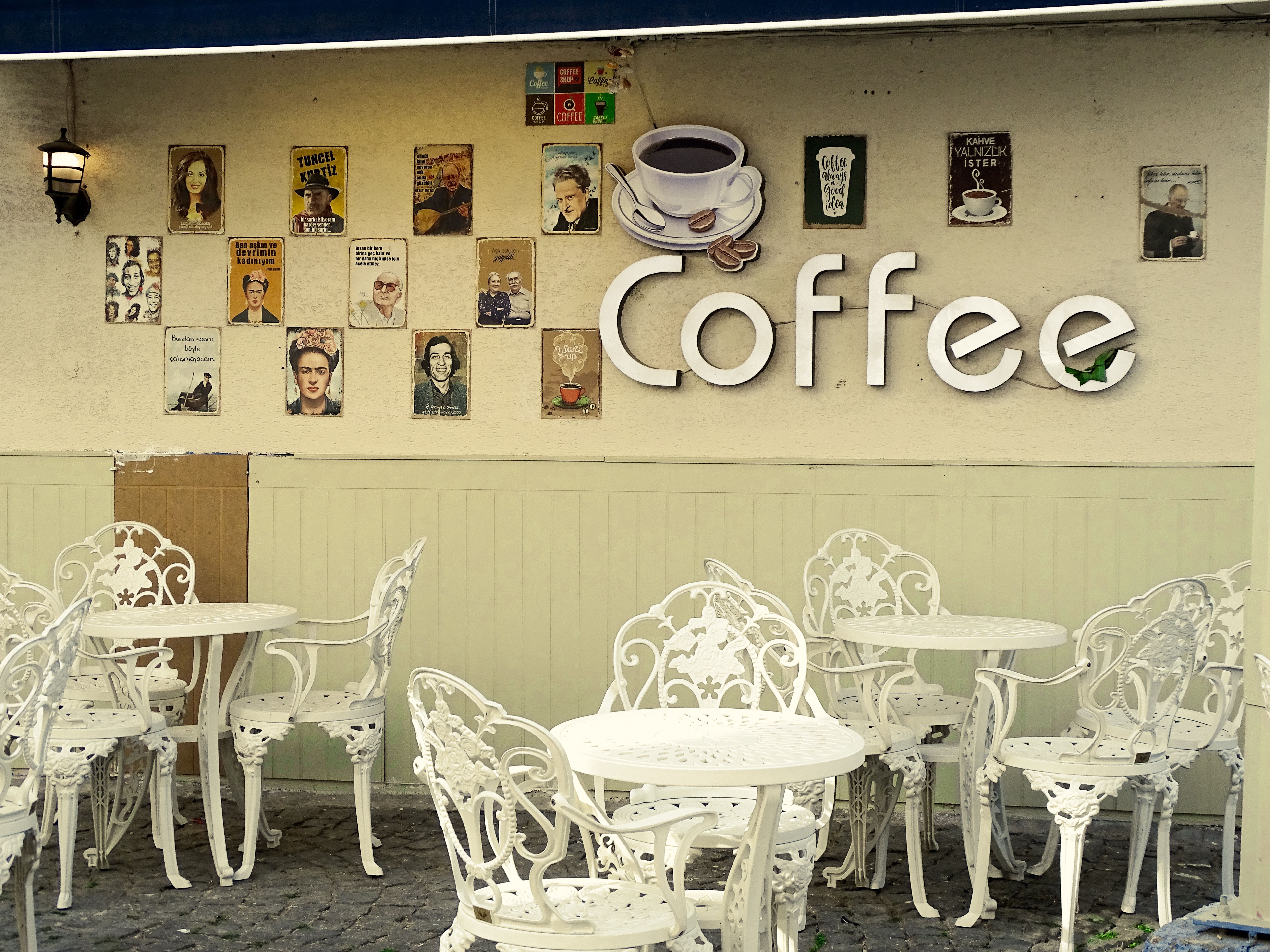 Charming Outdoor Cafe with Vintage Decor · Free Stock Photo