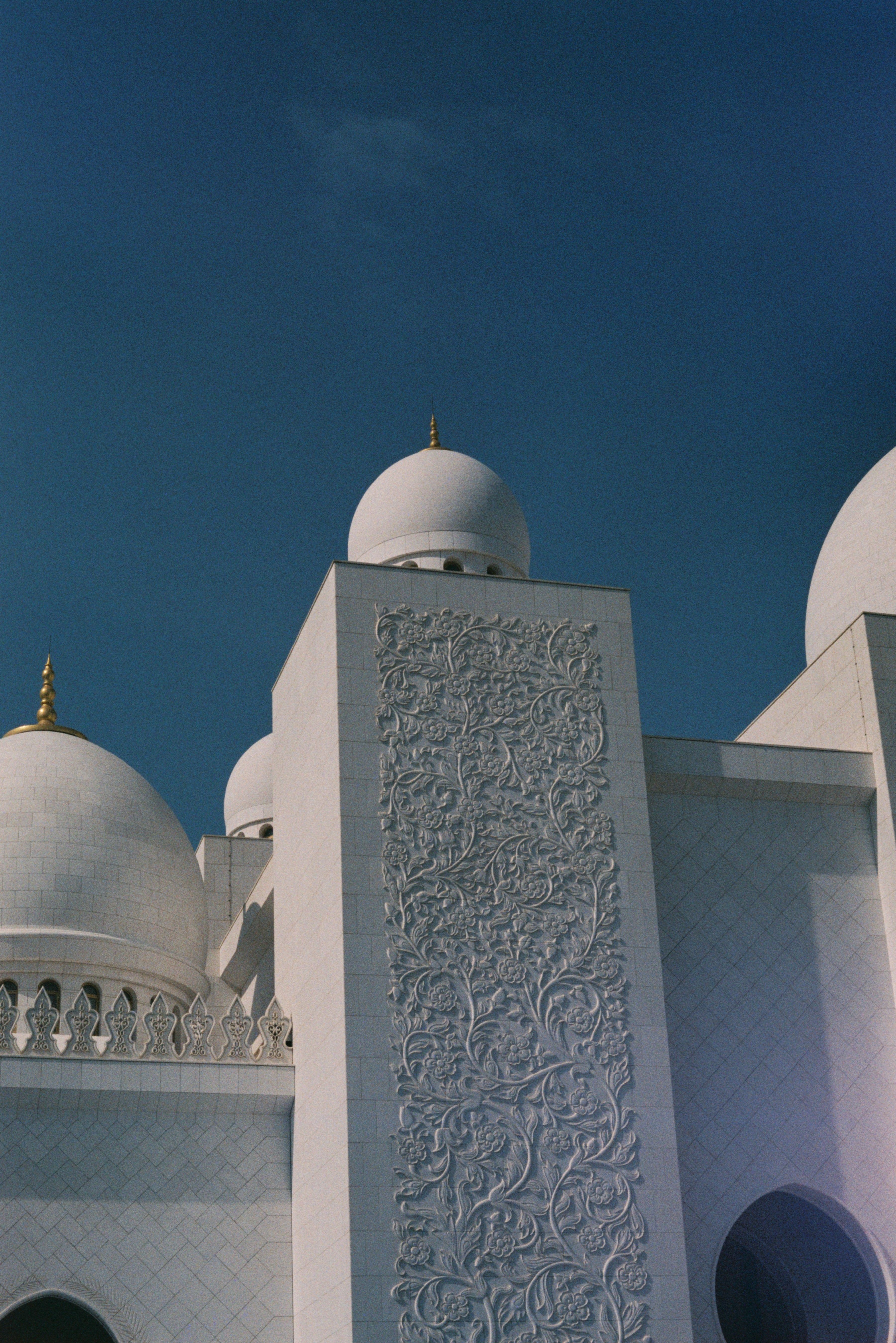 Ornate Dome Architecture at Sheikh Zayed Grand Mosque · Free Stock Photo