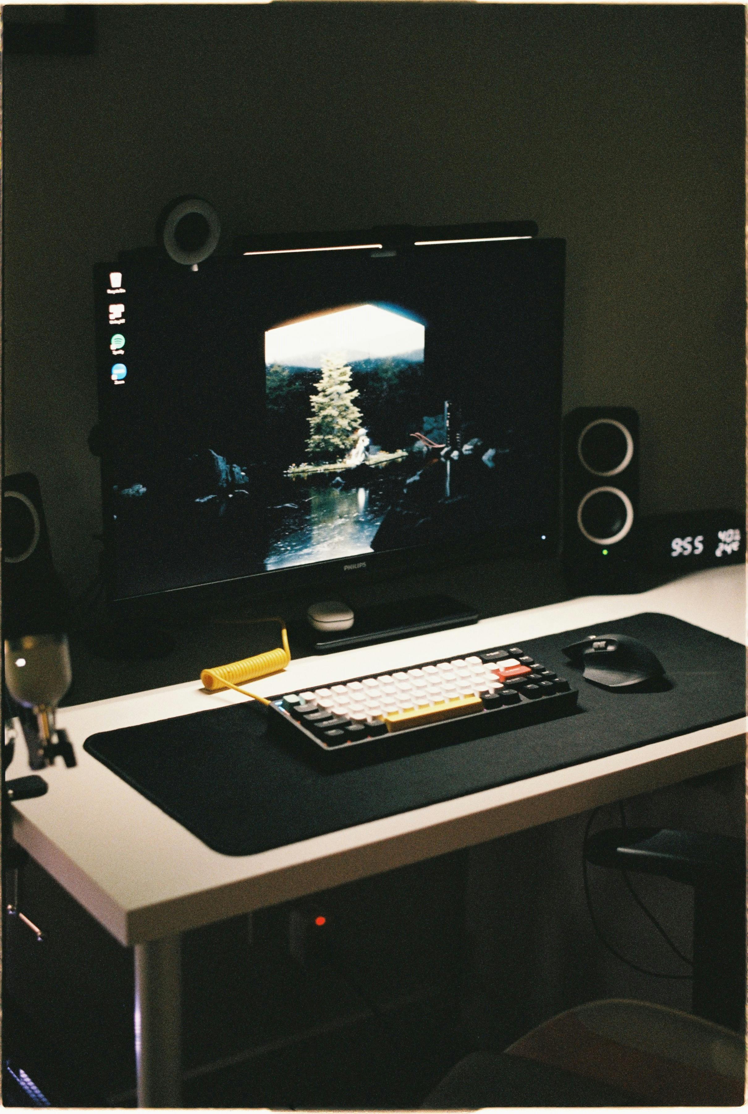 Computer Office Interior Photos, Download The BEST Free Computer Office ...