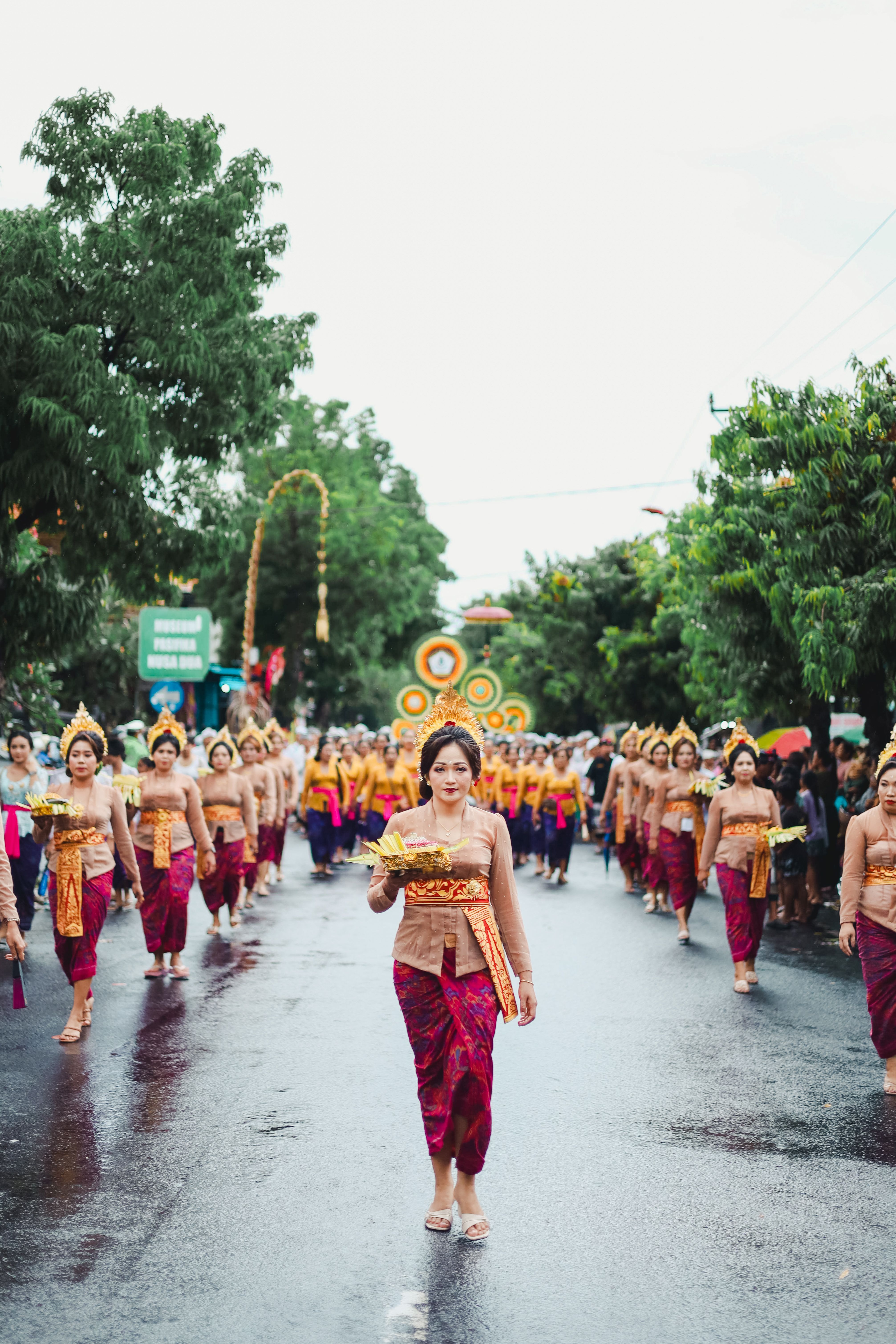 Traditional Parade with Cultural Dancers Celebrating Festival · Free ...