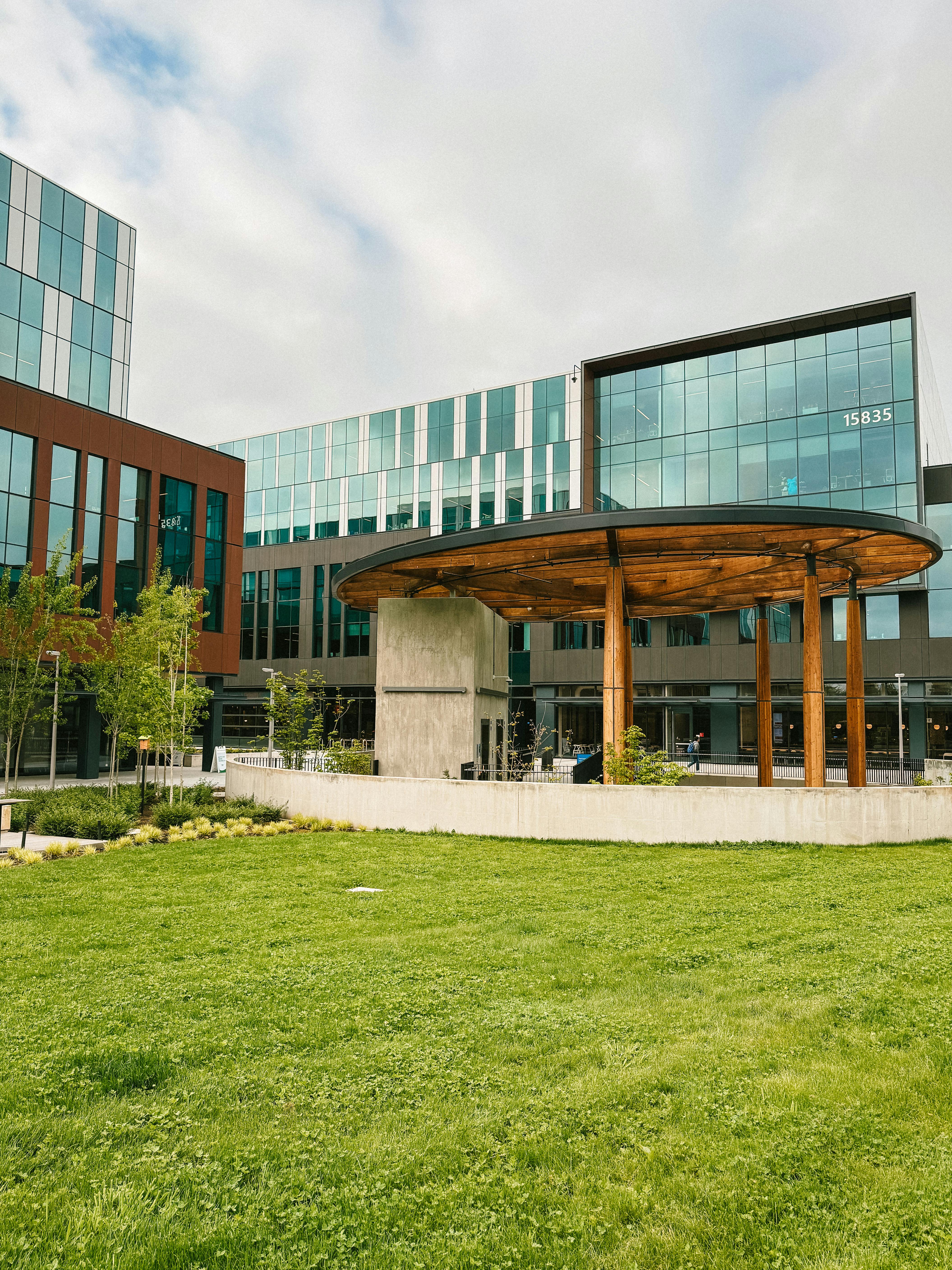 Modern Office Buildings in Redmond, WA · Free Stock Photo