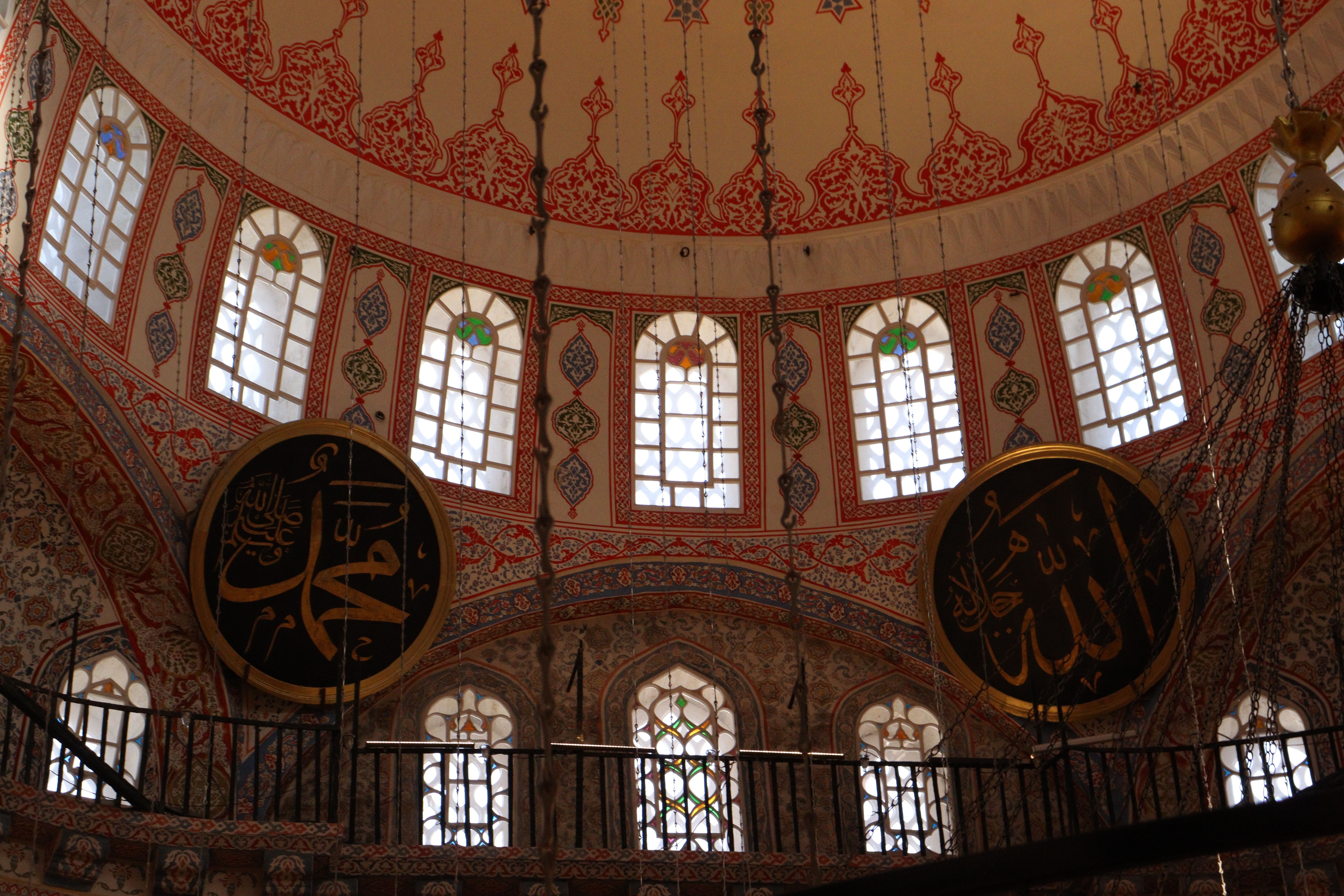 Intricate Dome Design Inside Historic Mosque · Free Stock Photo