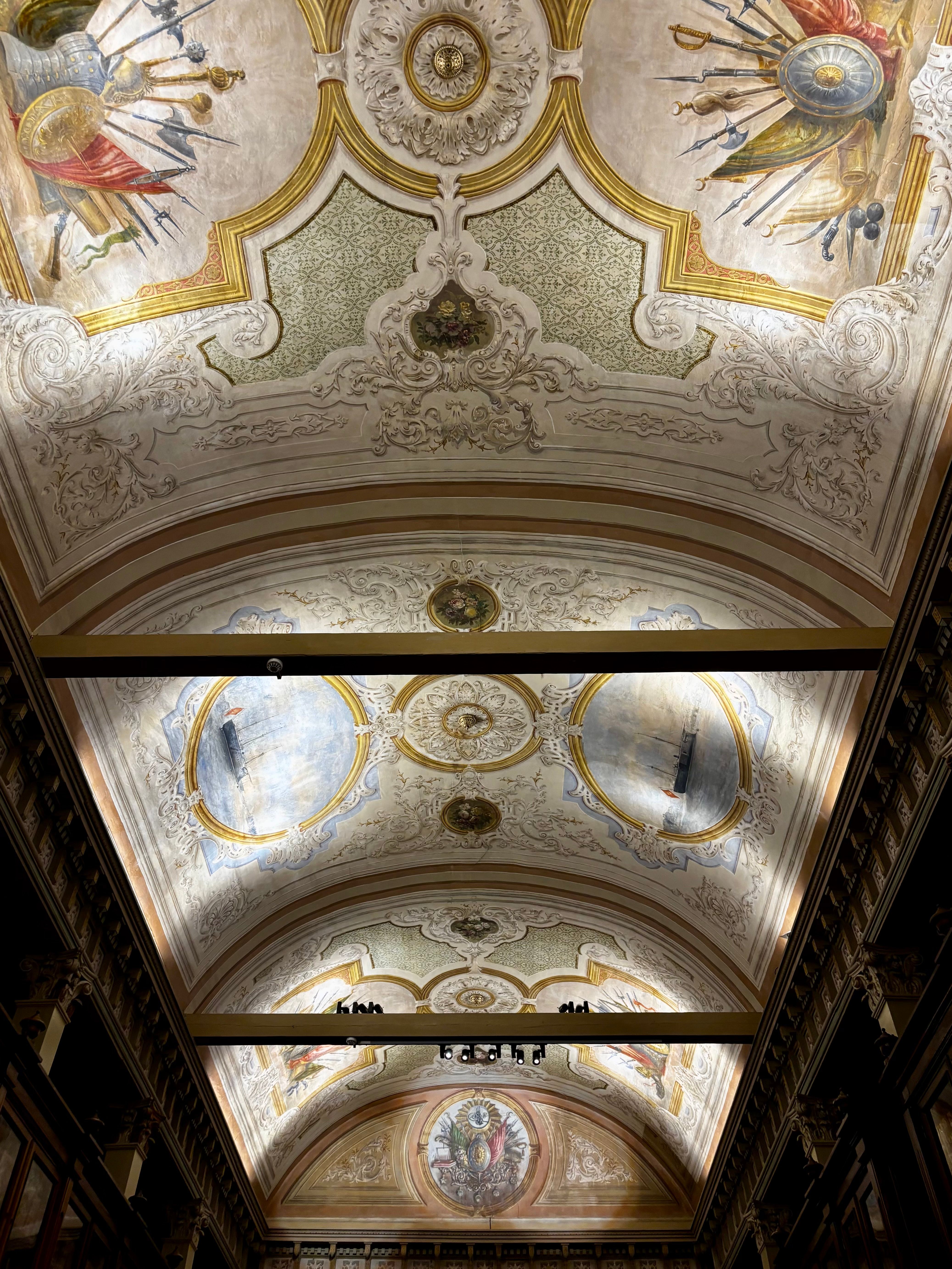 Intricate Baroque Ceiling with Elaborate Frescoes · Free Stock Photo