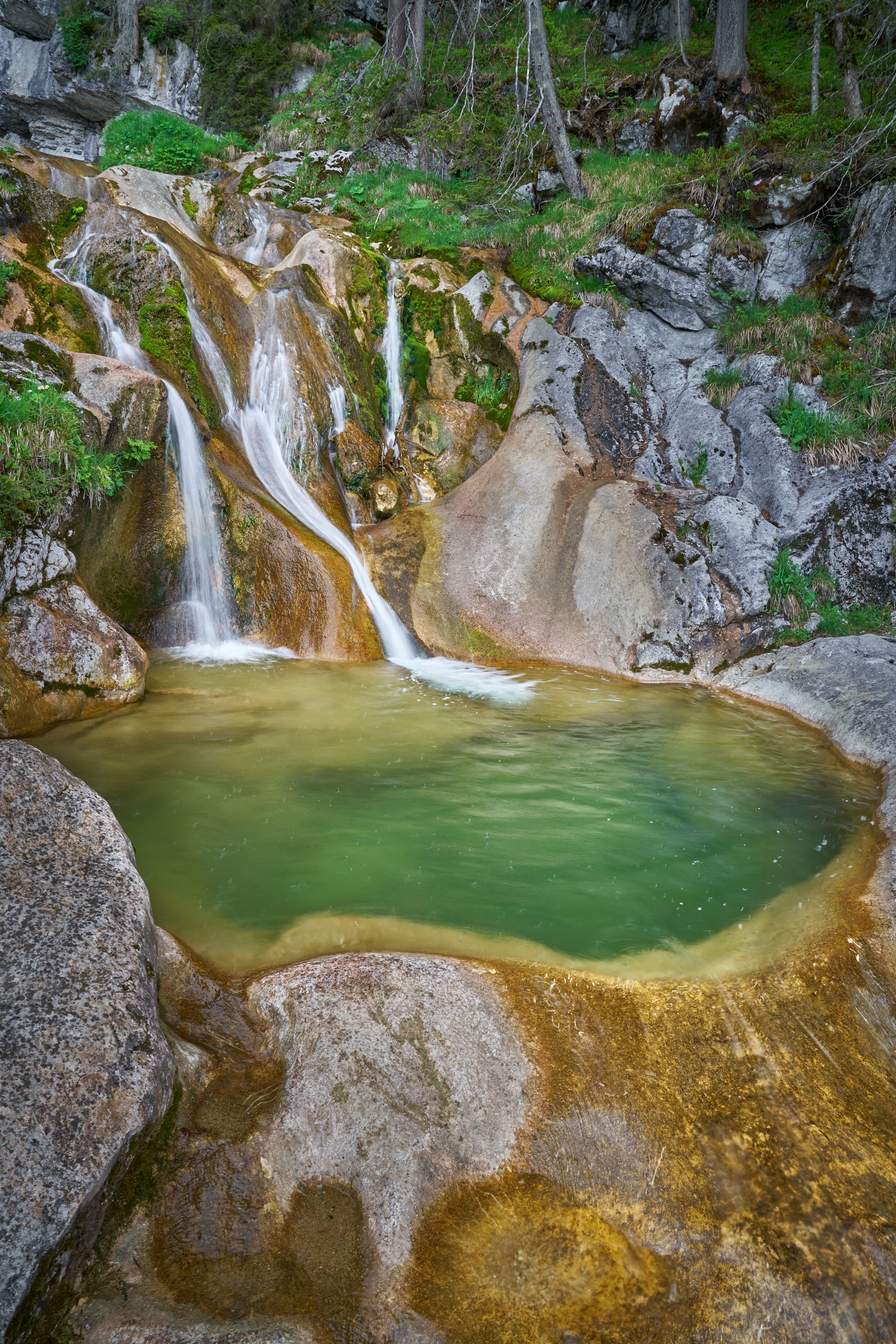 Scenic Waterfall in Lofer, Salzburg · Free Stock Photo