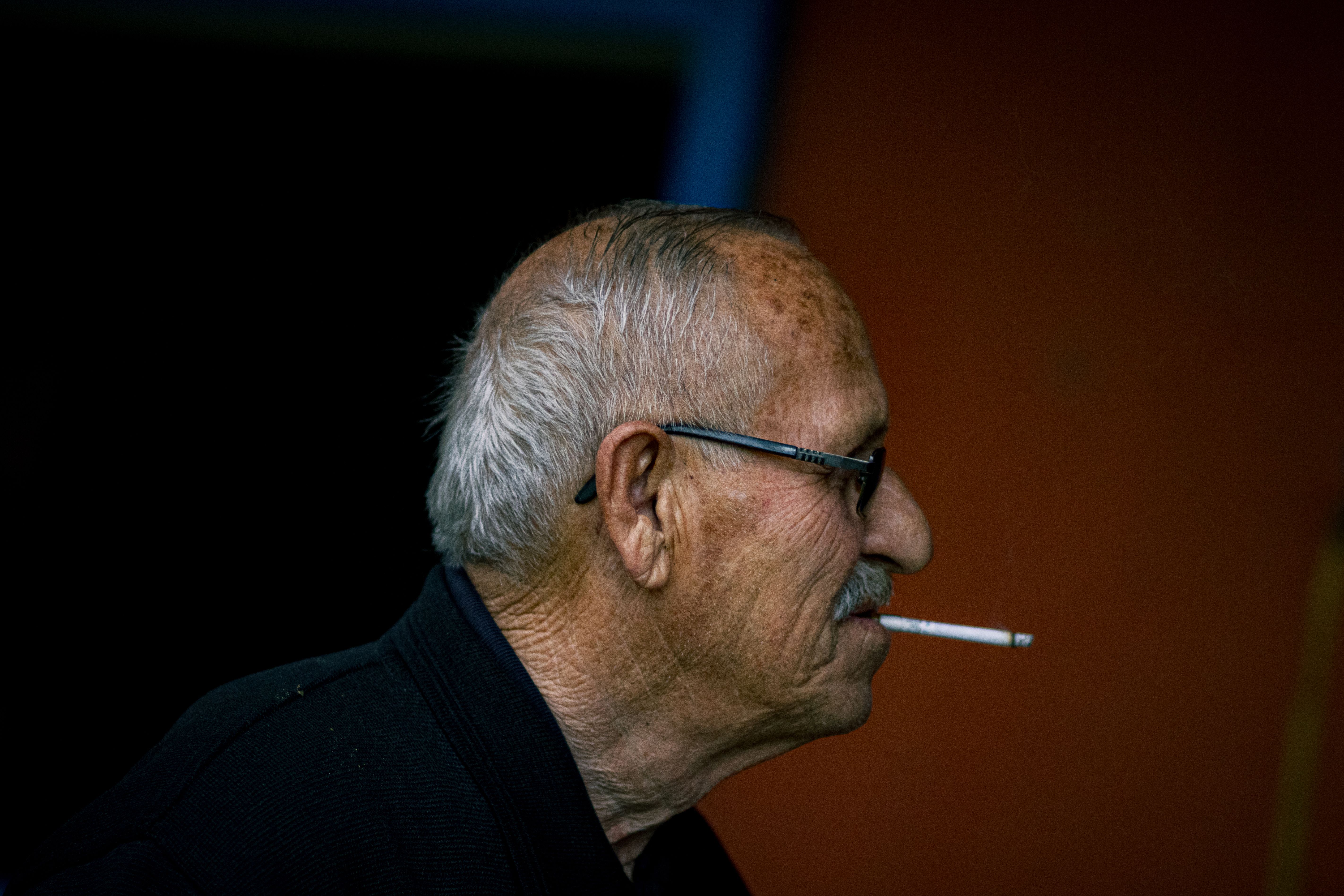 Smoke Drin Photos, Download The BEST Free Smoke Drin Stock Photos & HD ...