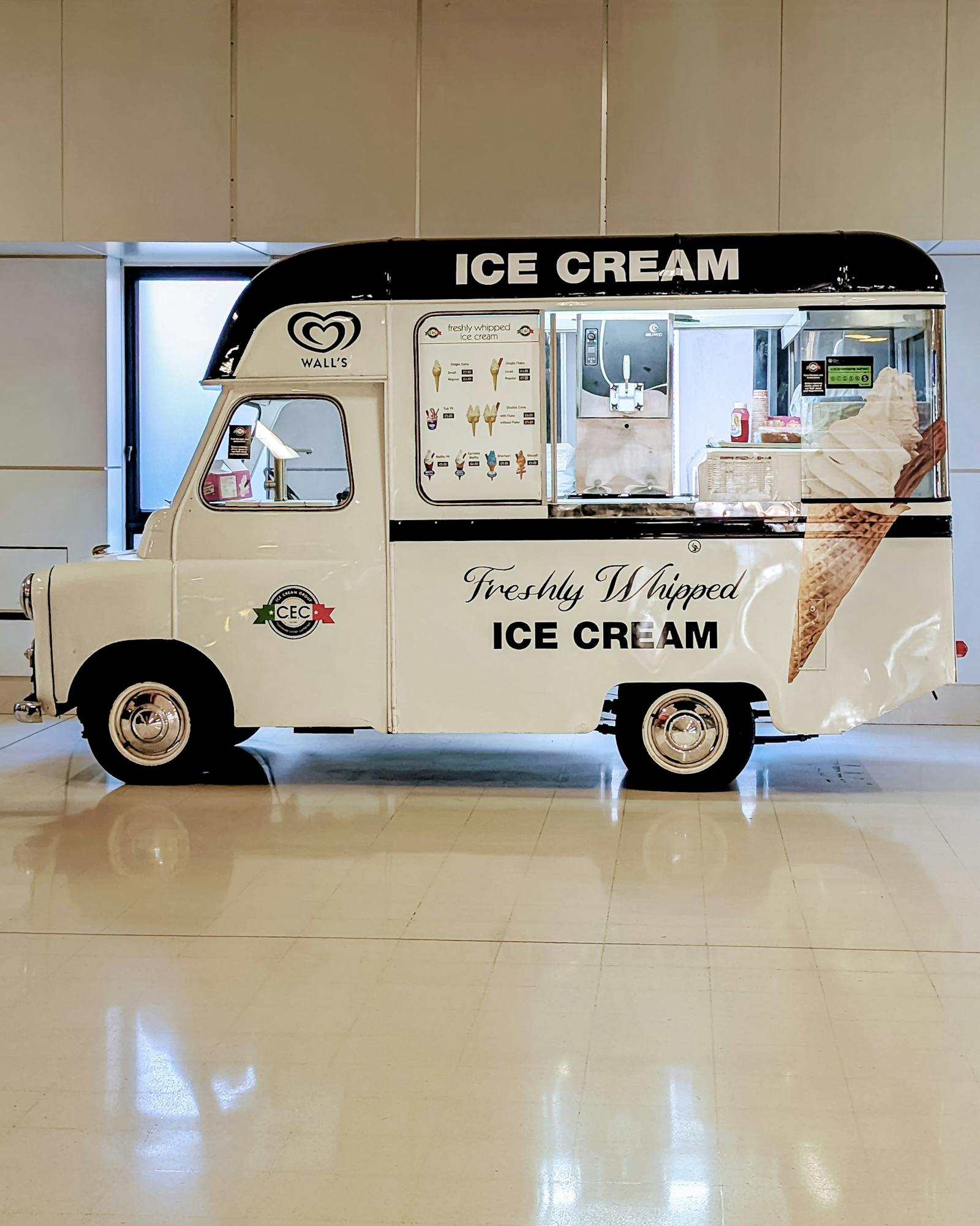 Ice Cream Truck Photos, Download The BEST Free Ice Cream Truck Stock ...