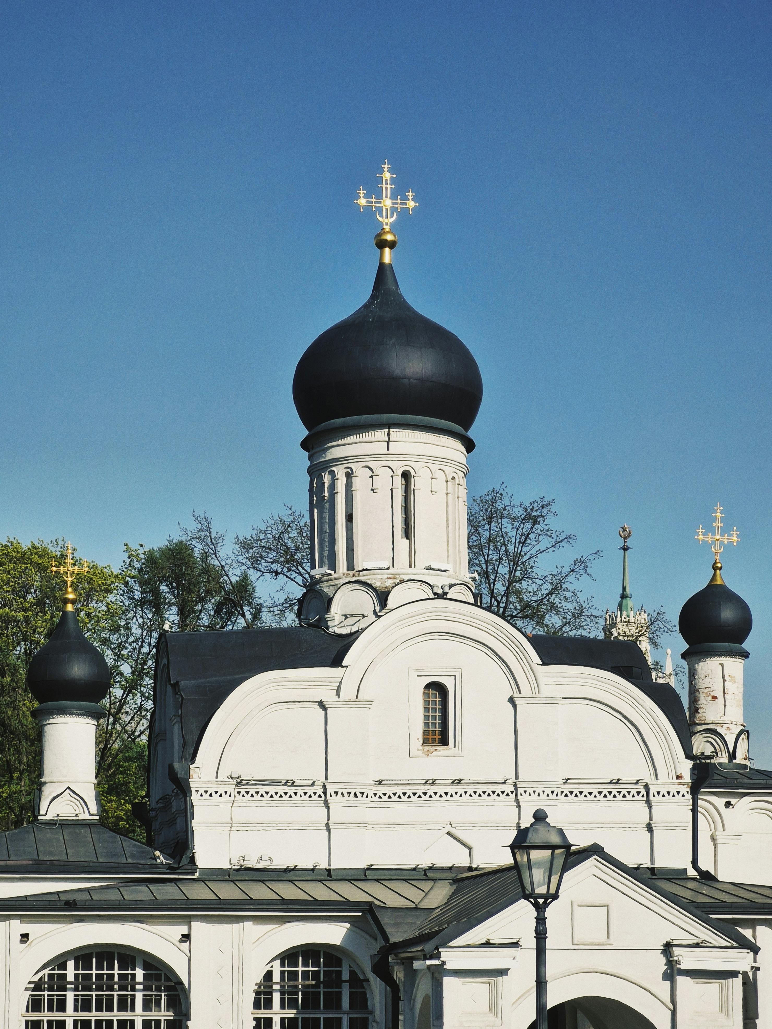 Historic Orthodox Church with Onion Domes · Free Stock Photo