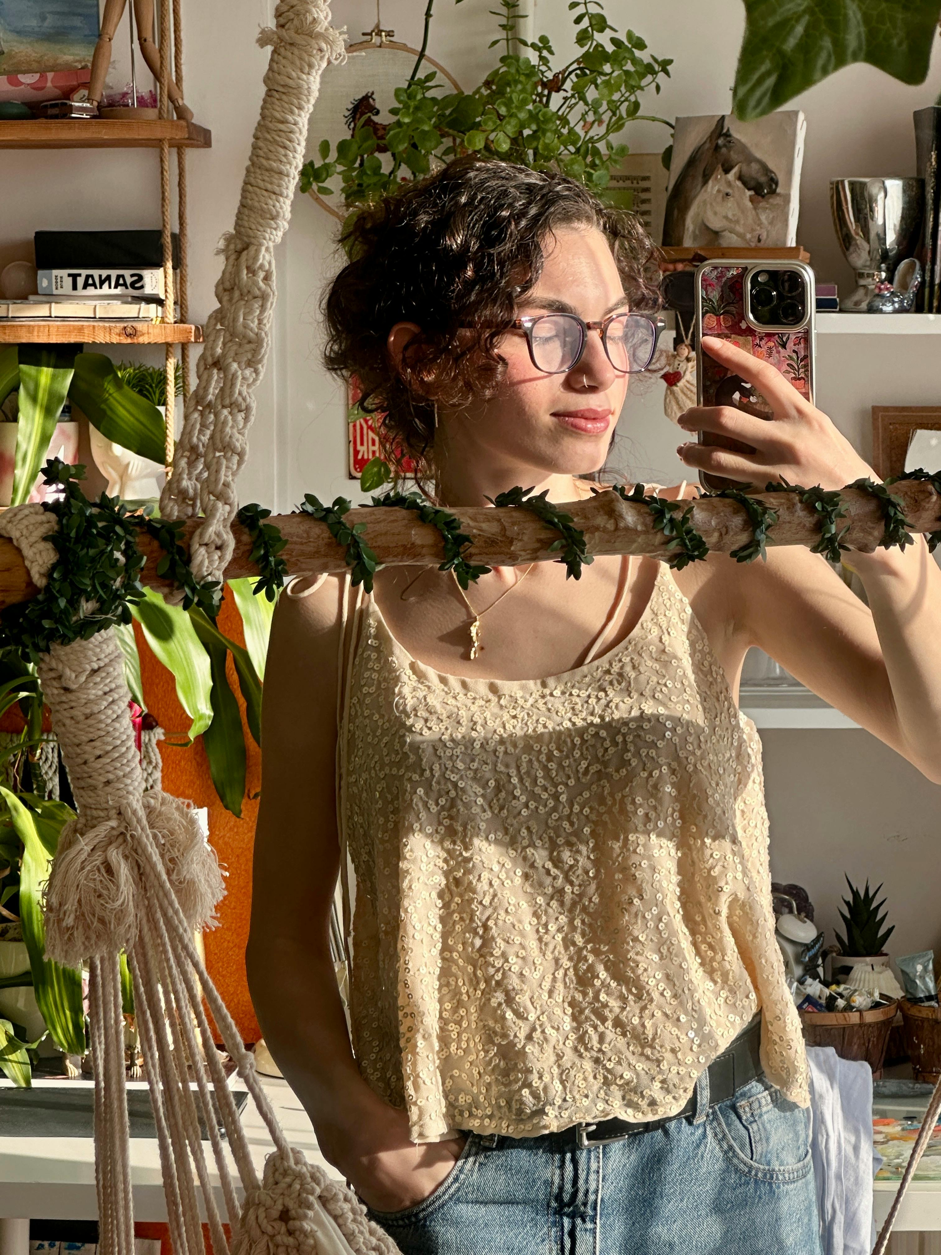 Girly Yolobit Photos, Download The BEST Free Girly Yolobit Stock Photos ...