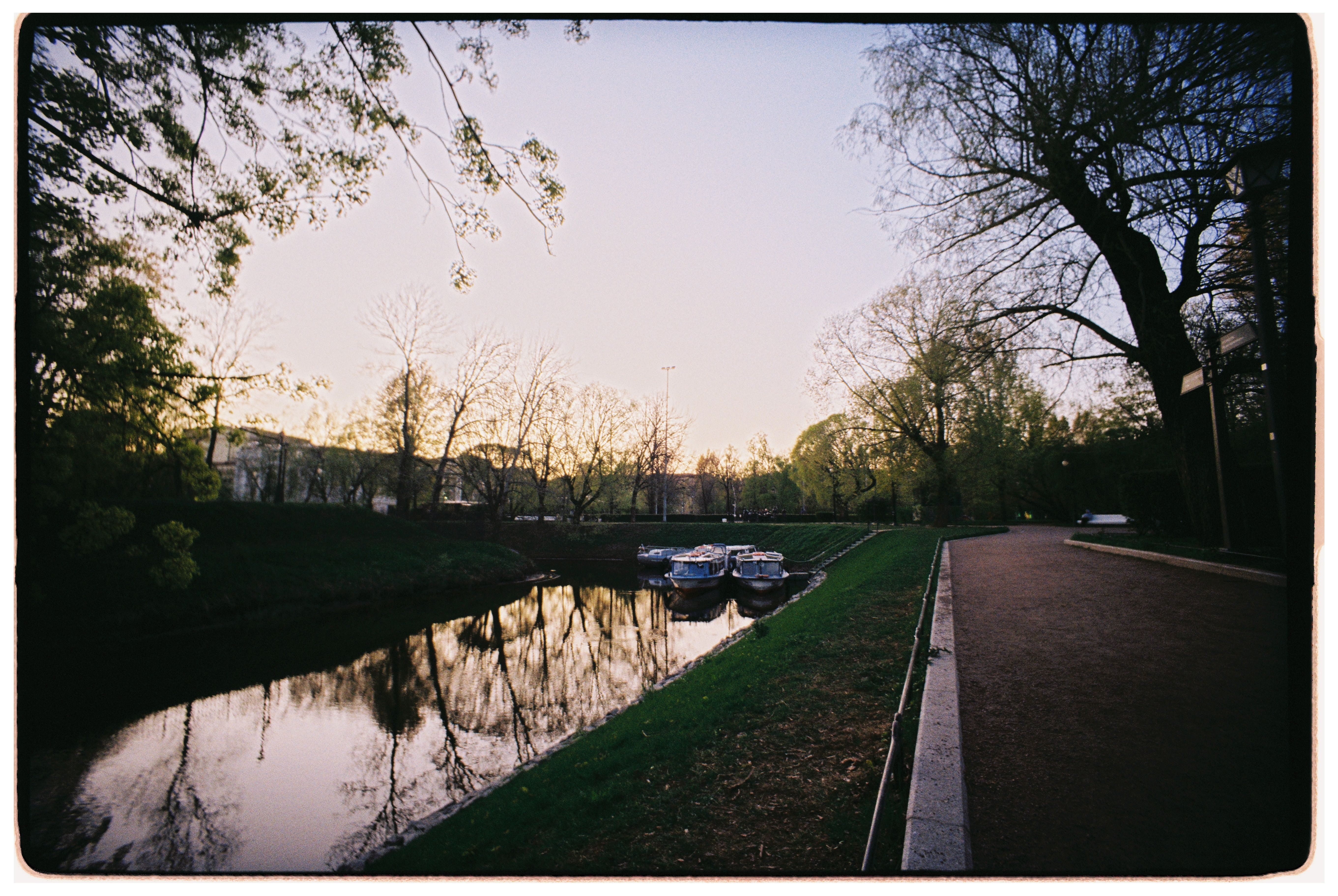 Canal Pathway Photos, Download The BEST Free Canal Pathway Stock Photos ...