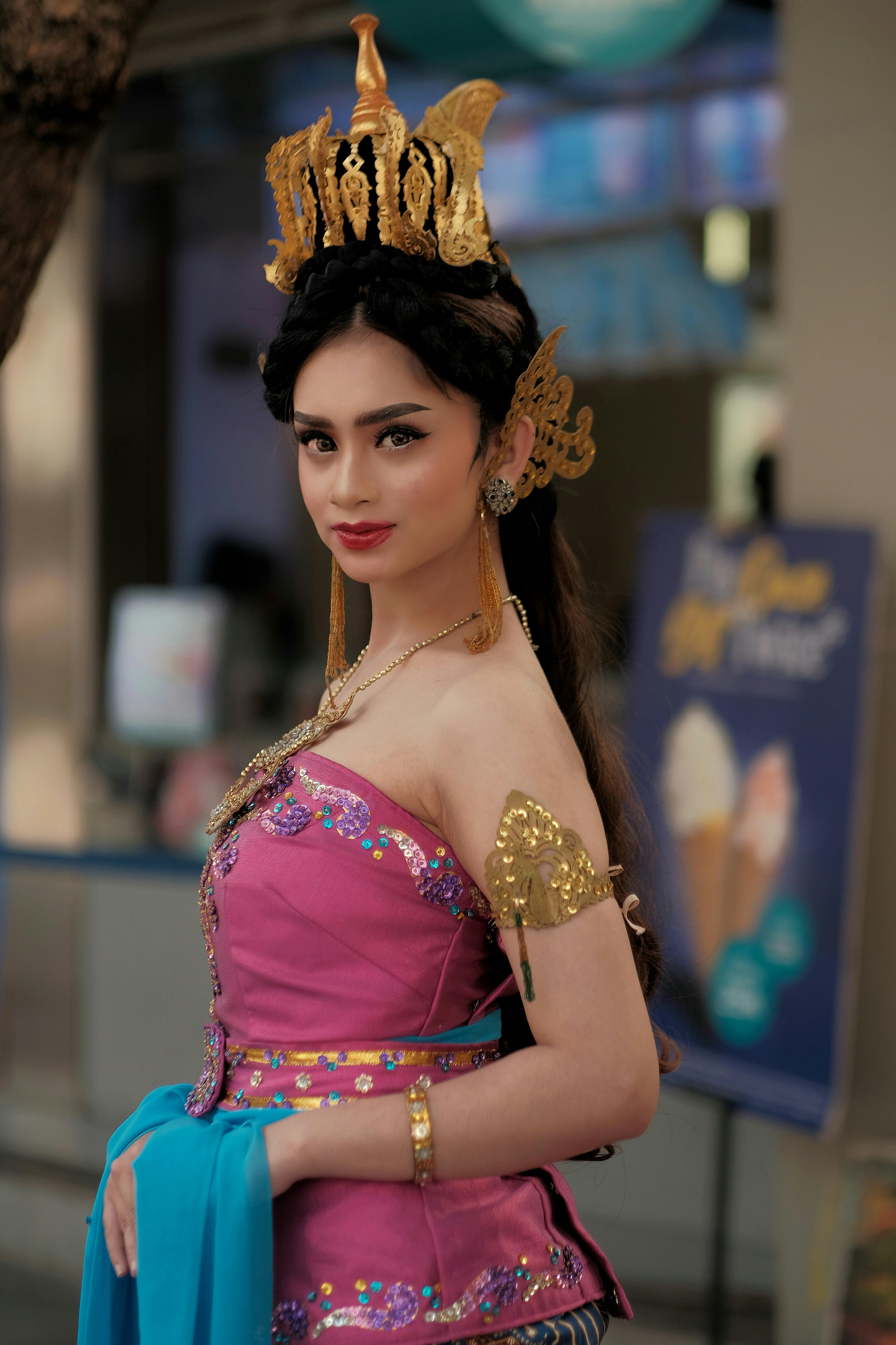 Traditional Indonesian Costume Portrait in West Java · Free Stock Photo