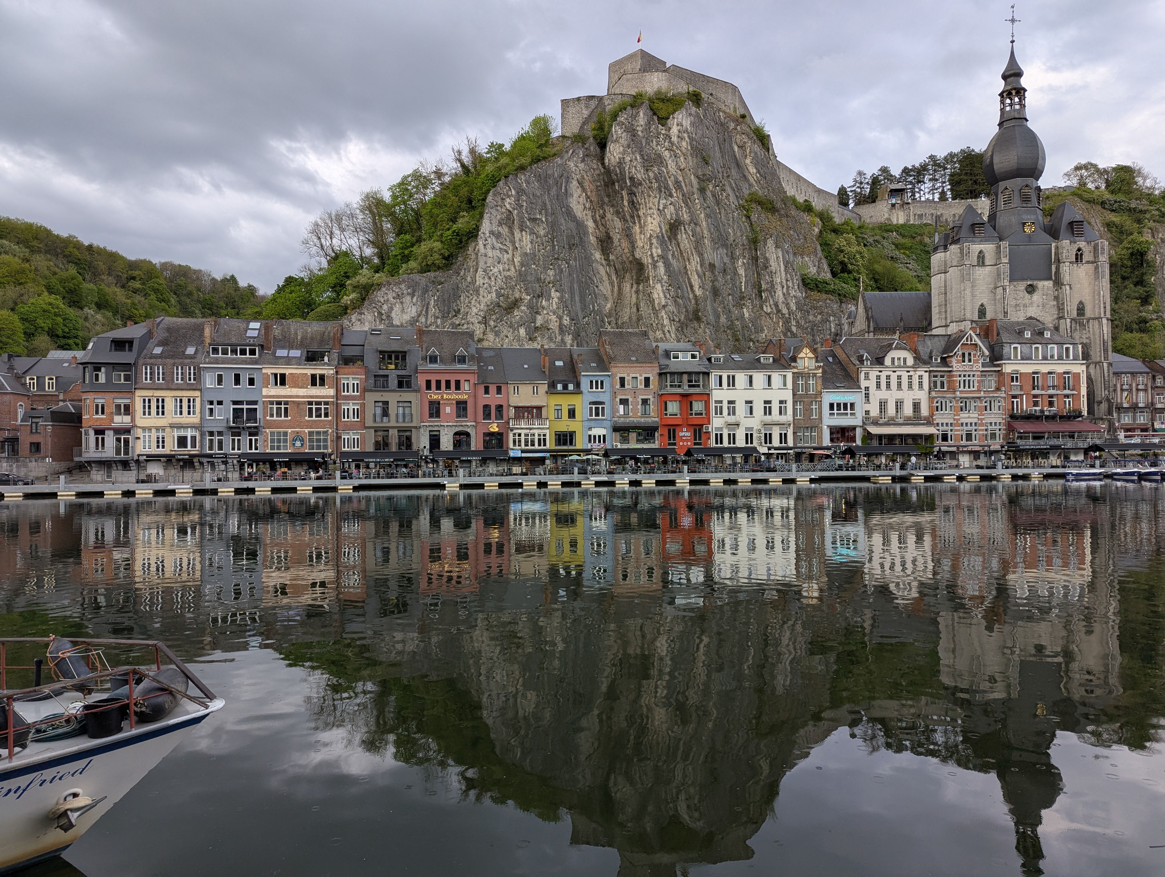 Dinant Riverfront with Reflections and Citadel · Free Stock Photo