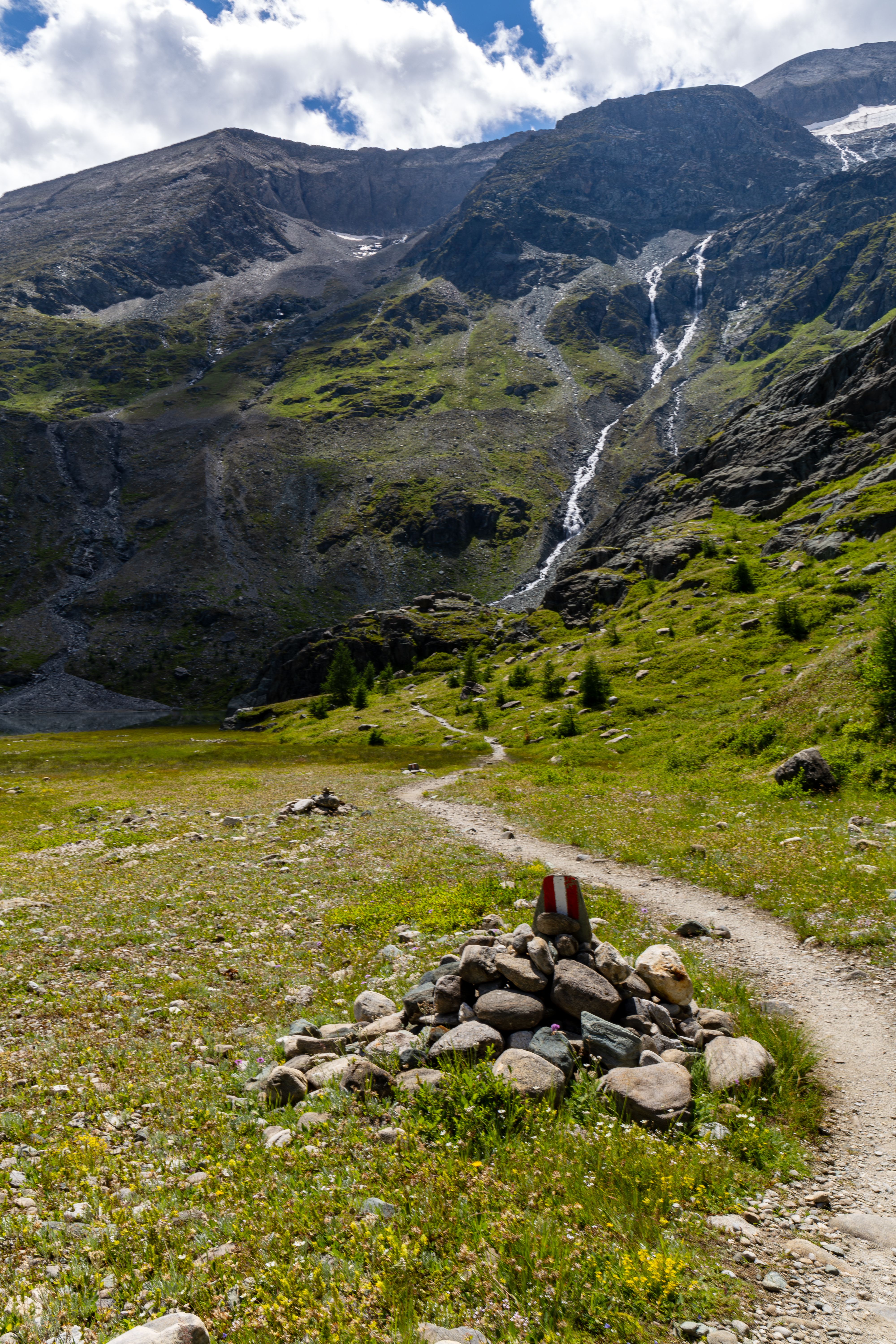 Stunning Alpine Mountain Scenery in Korutany · Free Stock Photo
