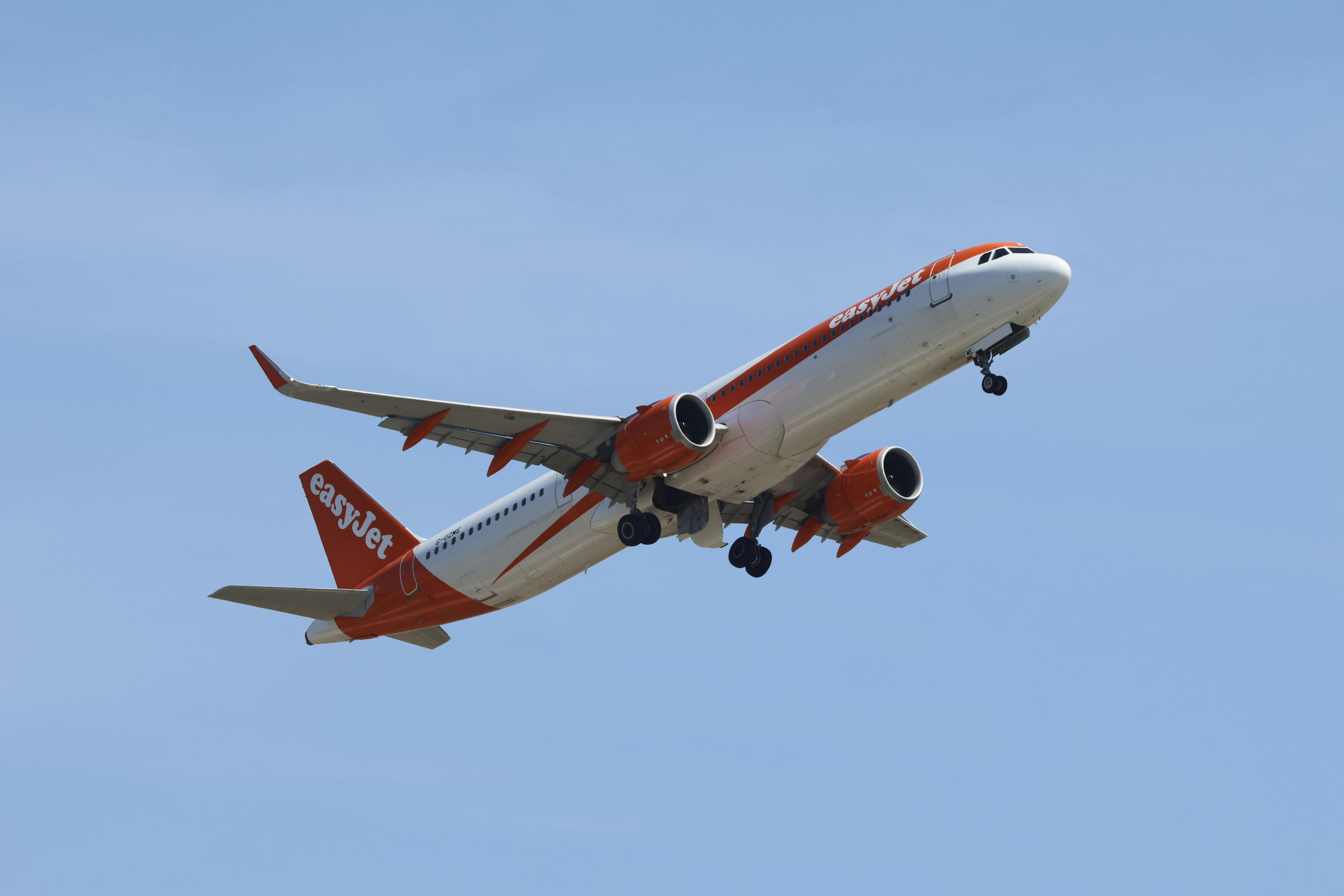 Foto gratuita di aereo, aereo di linea, aeroplano, airbus, ala di aereo ...