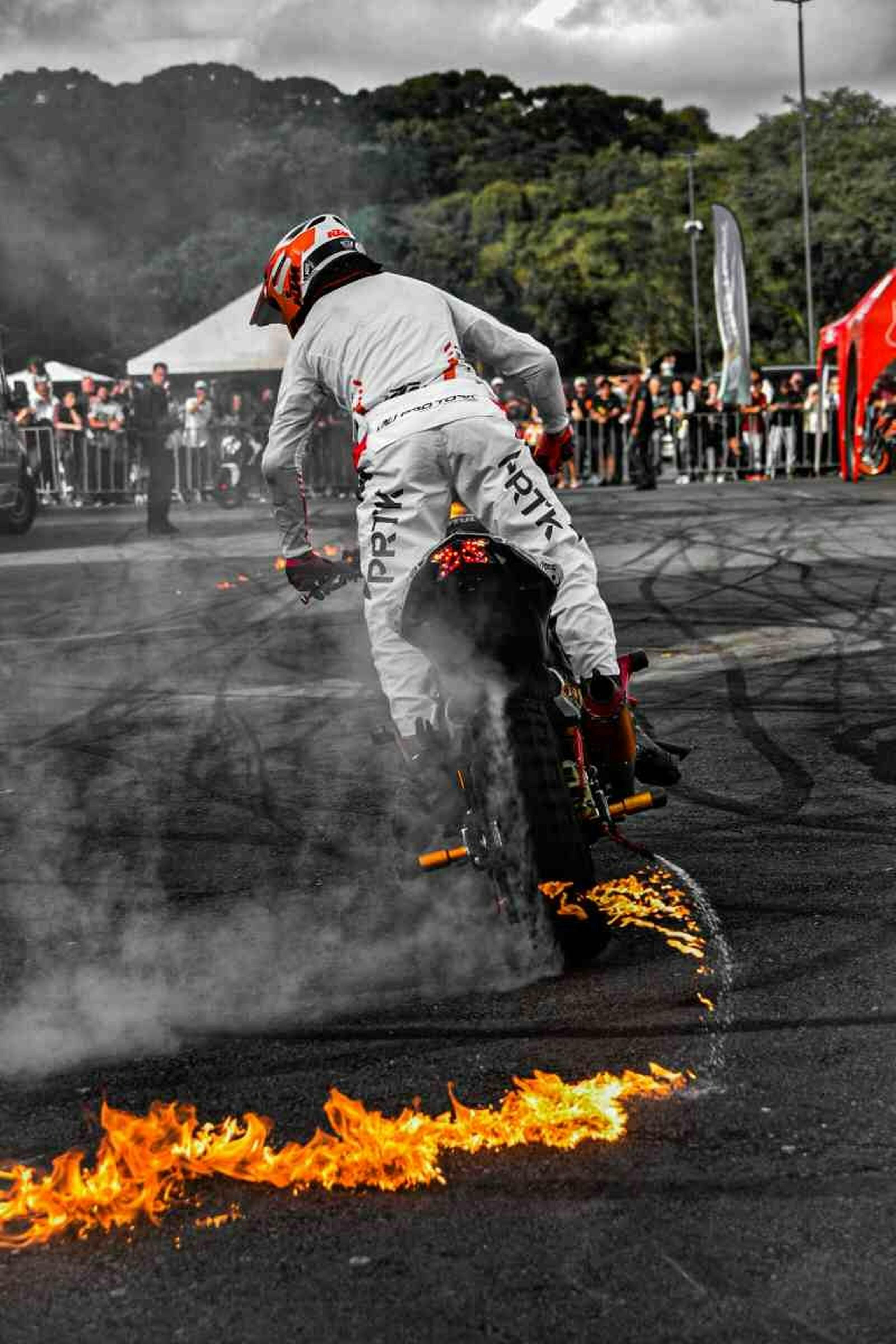 Burnout Marks Photos, Download The BEST Free Burnout Marks Stock Photos ...