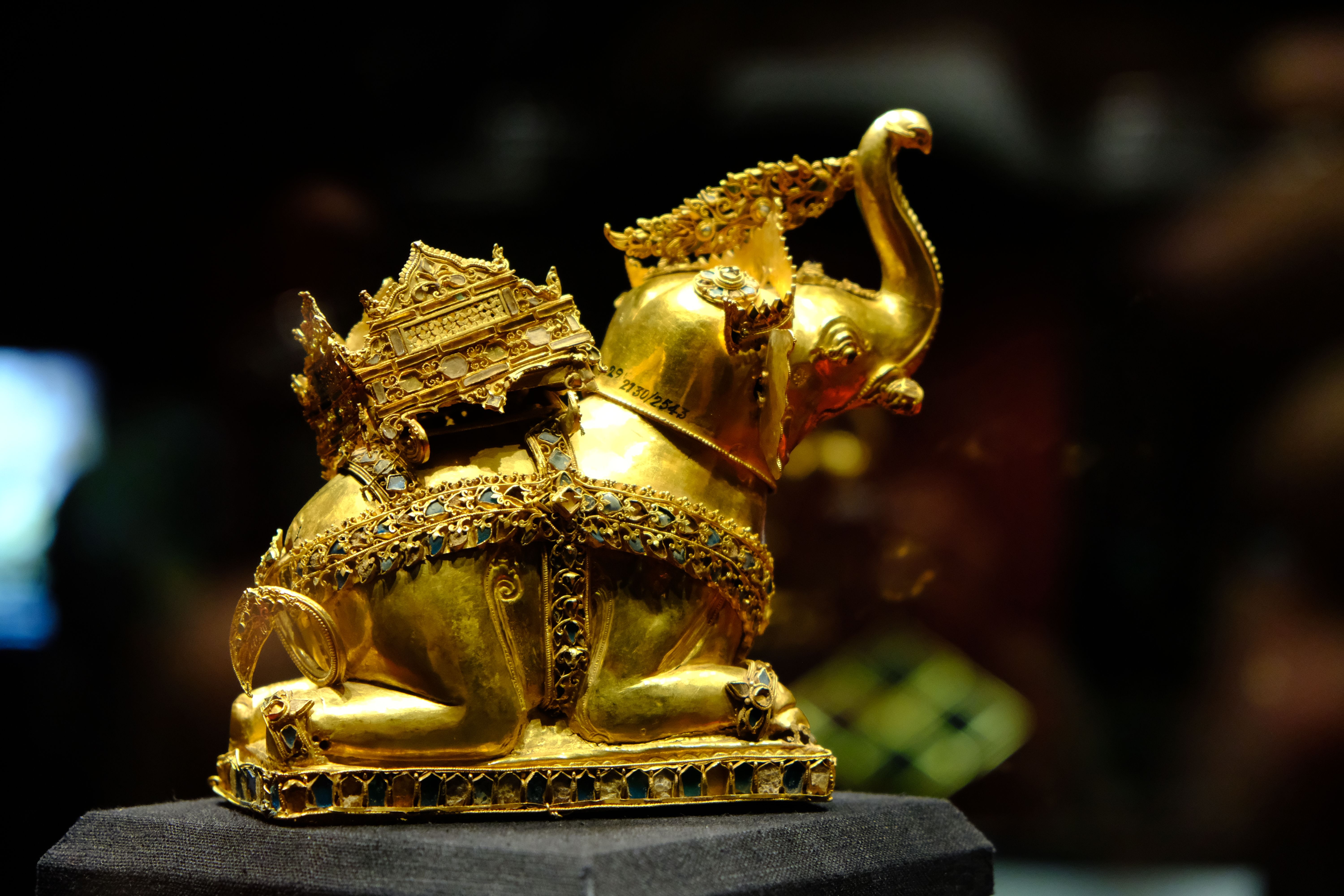 Golden Elephant Sculpture in Ayutthaya Museum · Free Stock Photo