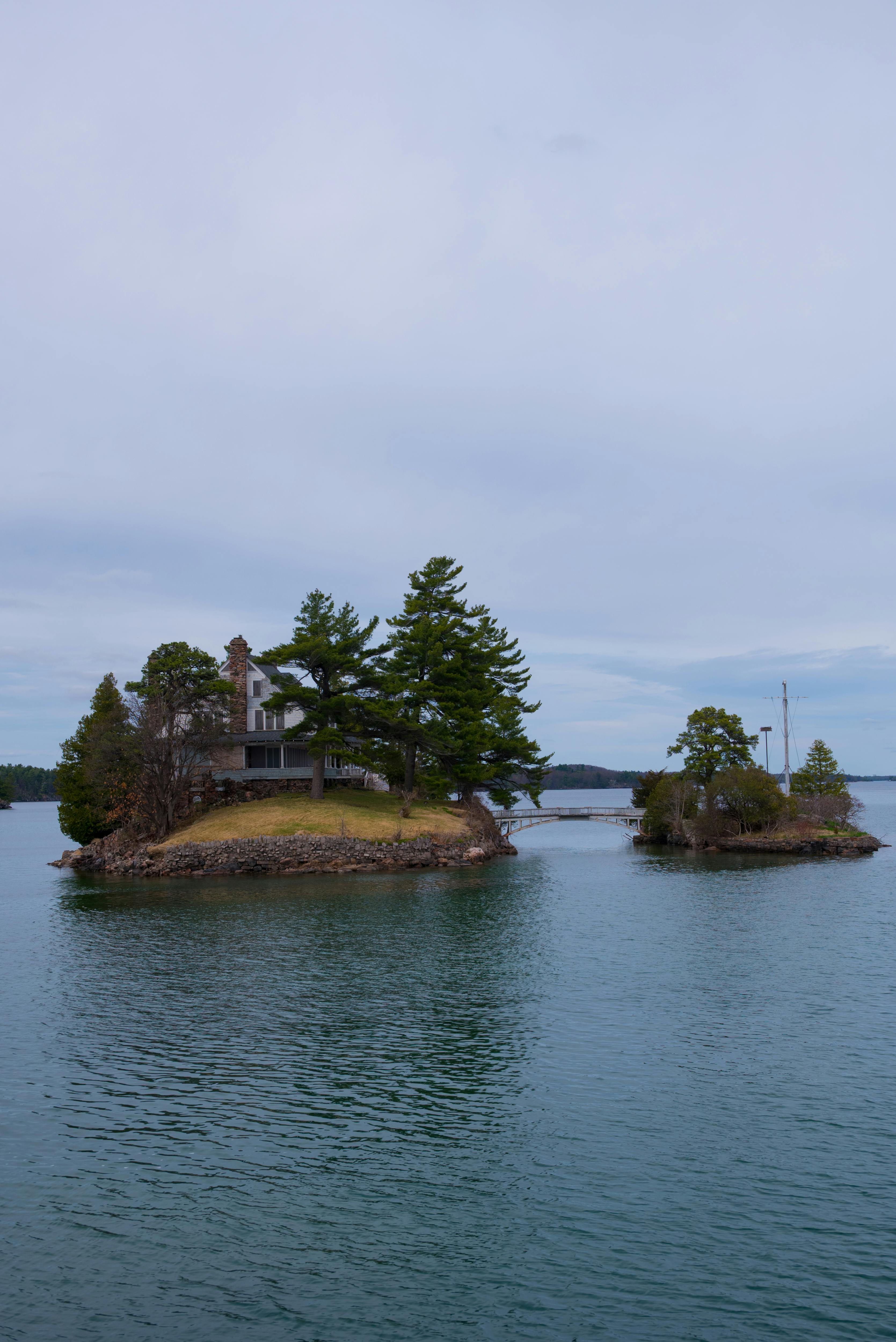 Islet A Tote Photos, Download The BEST Free Islet A Tote Stock Photos ...