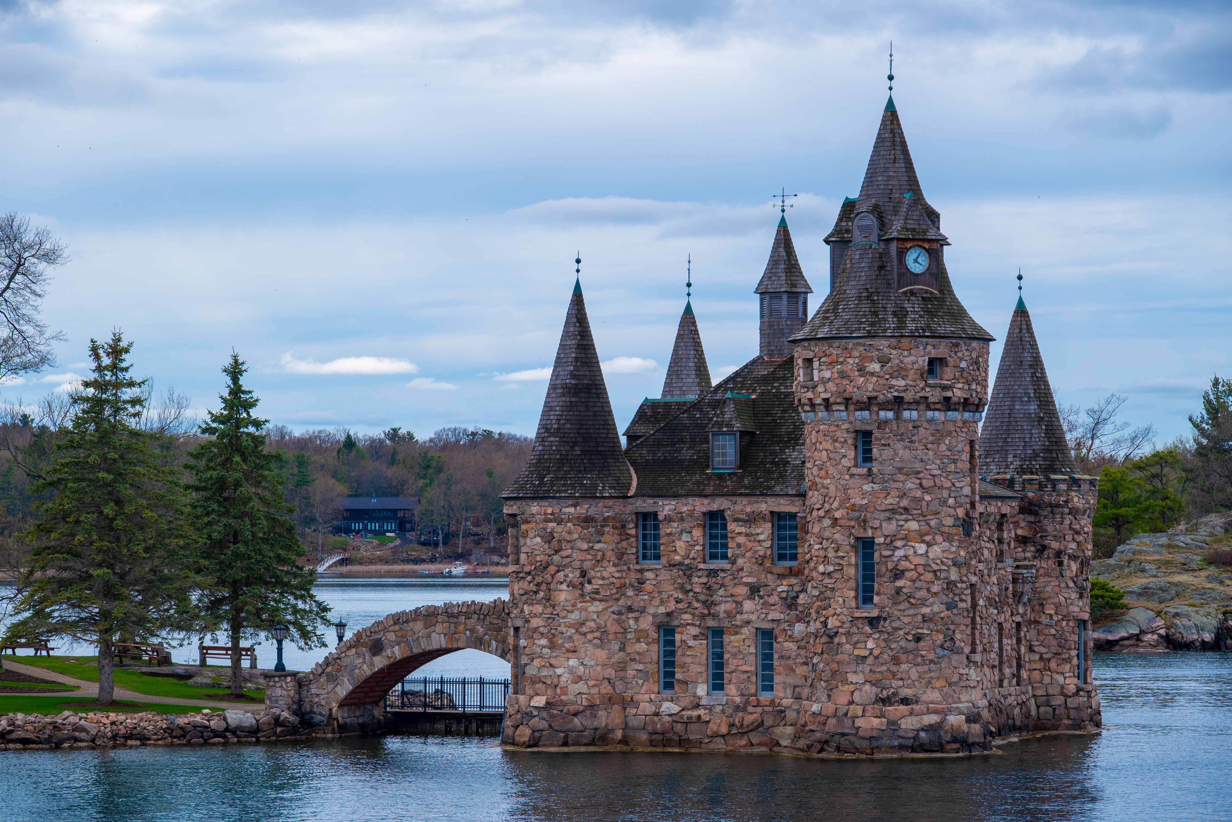 Charming Boldt Castle on Overcast Day · Free Stock Photo