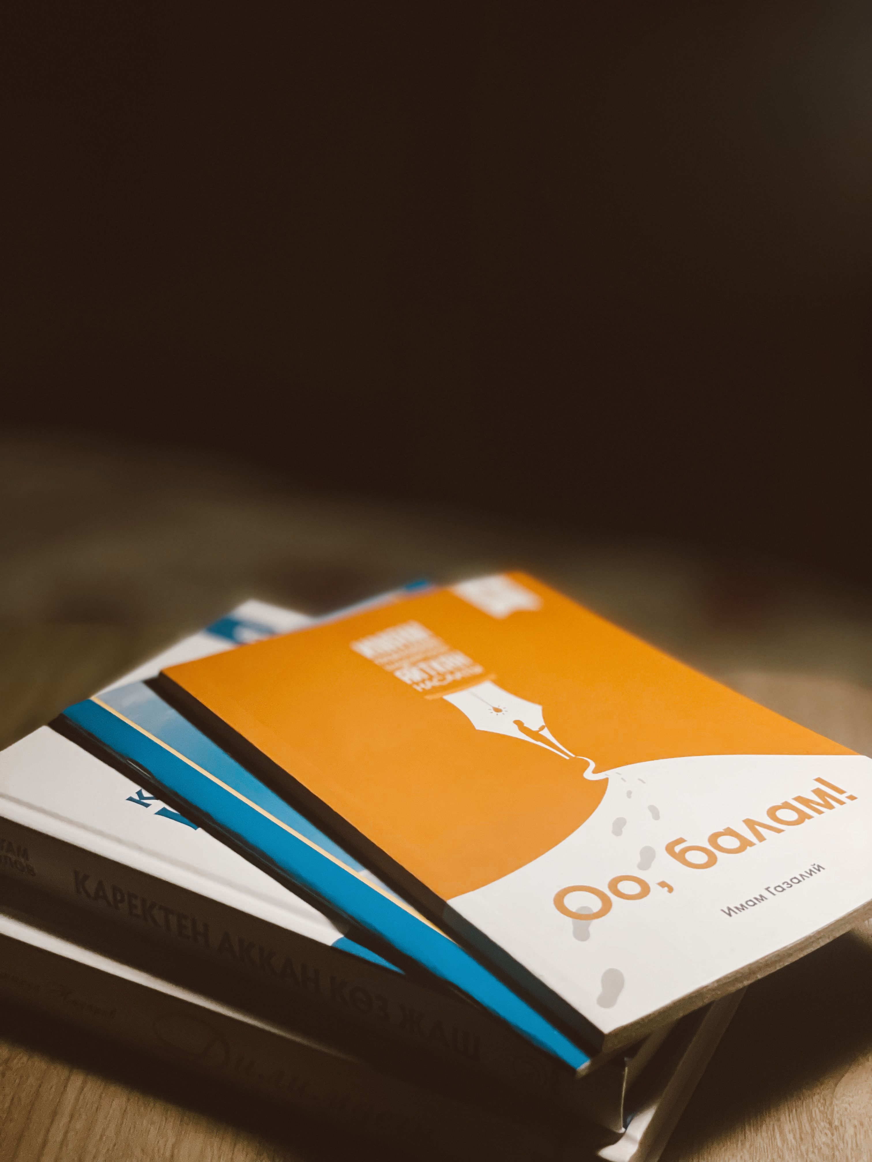 Hannah+Bookbinder Photos, Download The BEST Free Hannah+Bookbinder ...
