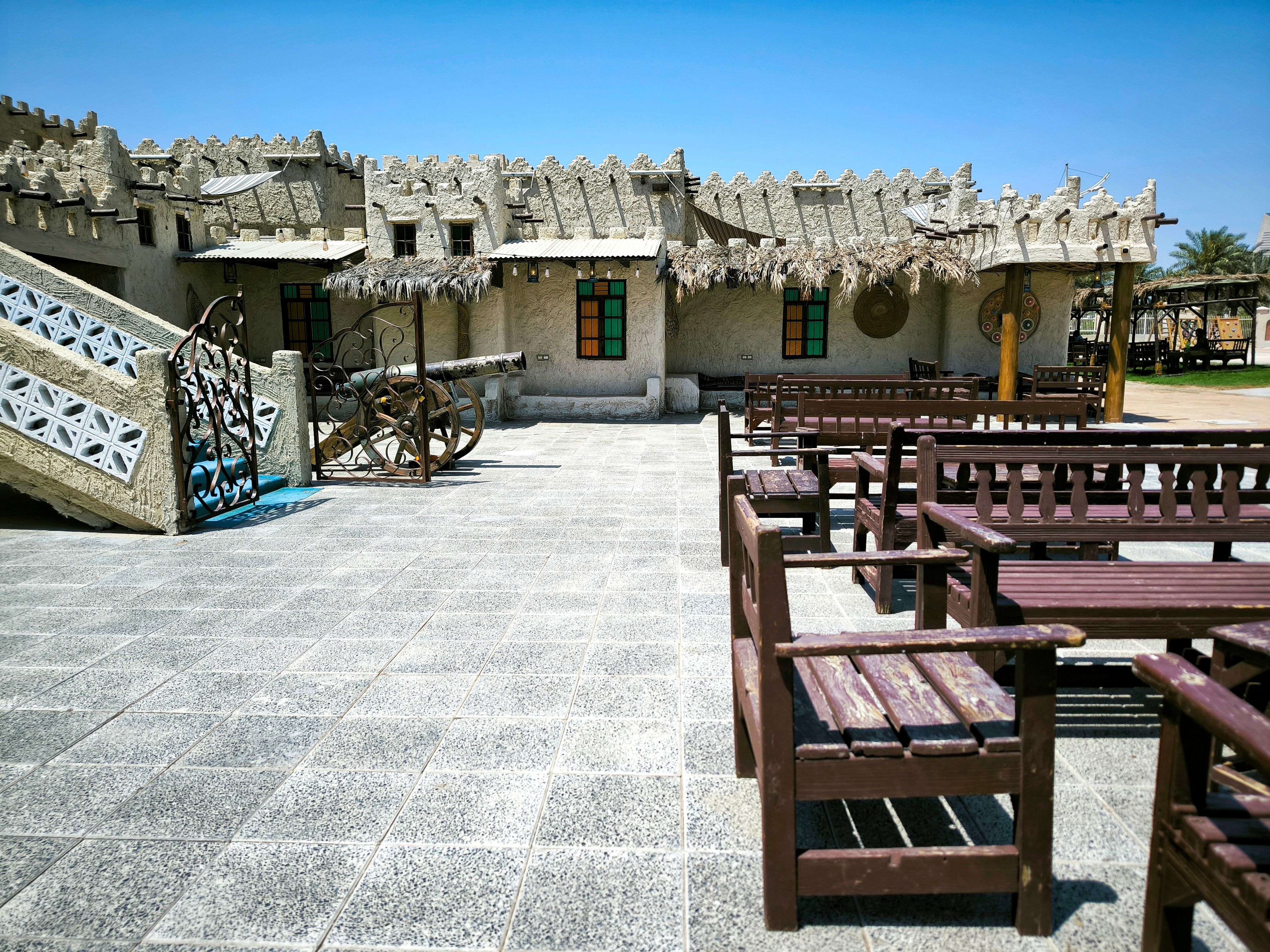 Traditional Middle Eastern Courtyard Architecture · Free Stock Photo