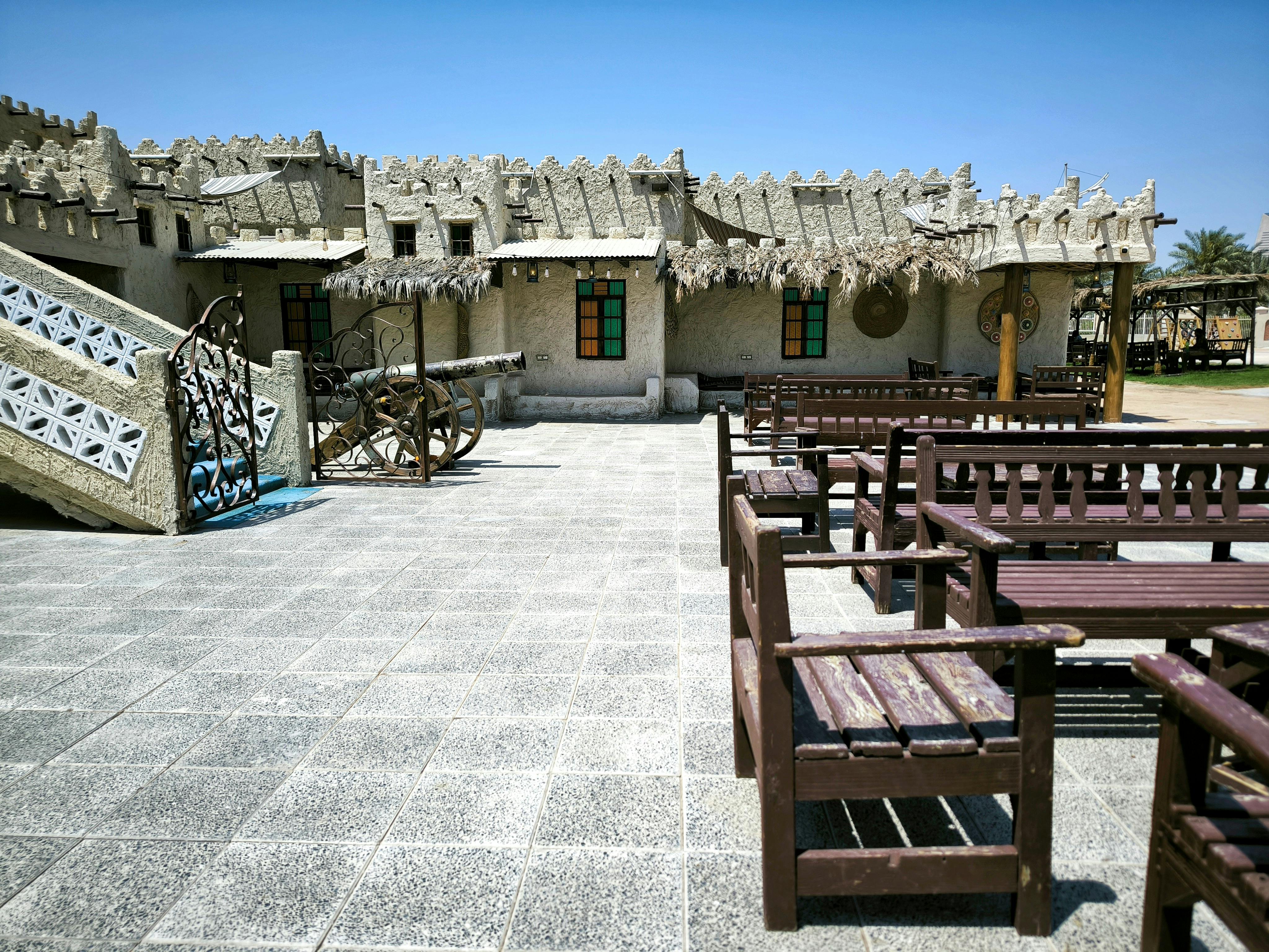 Traditional Middle Eastern Courtyard Architecture · Free Stock Photo