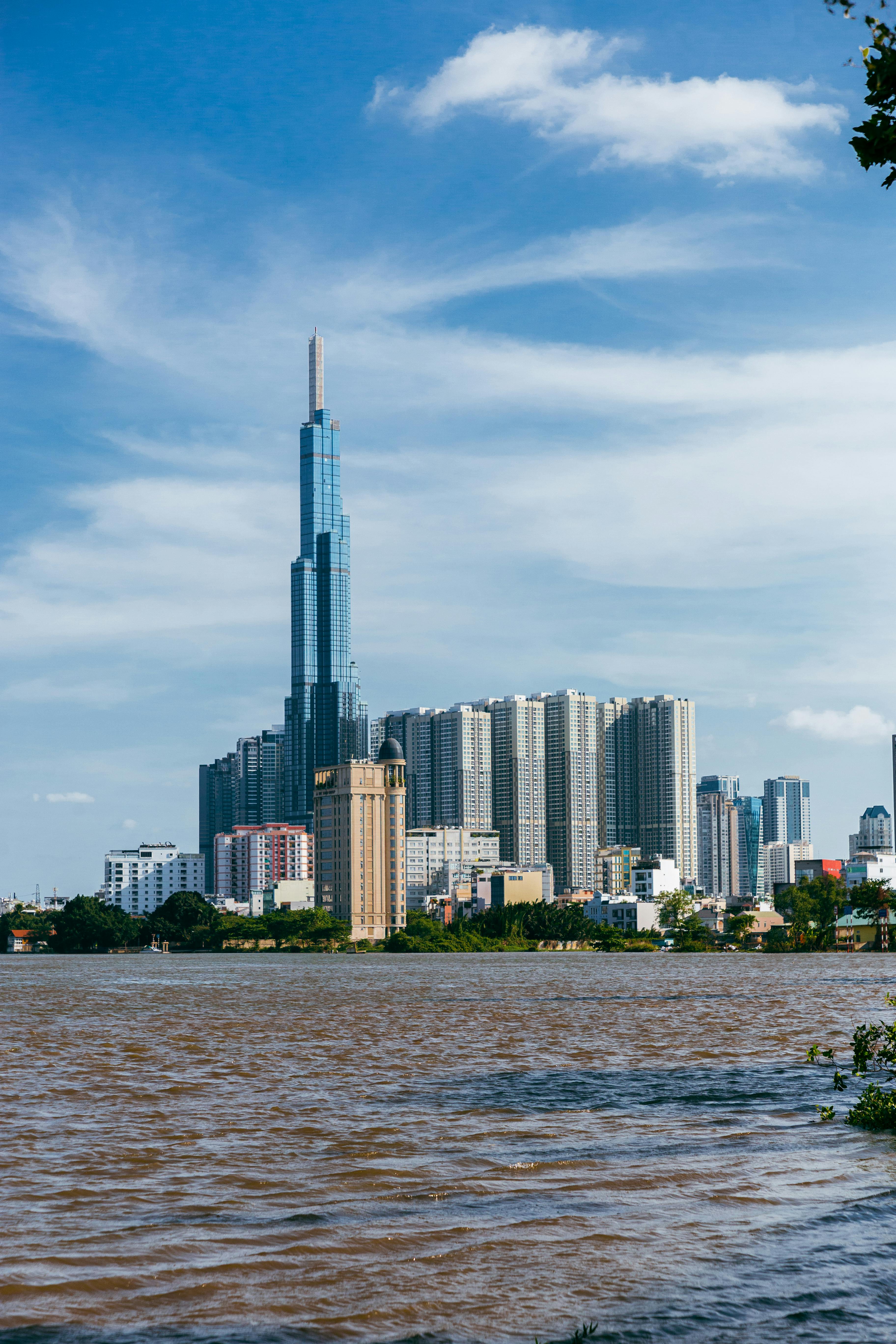 Landmark 81 Tower in Ho Chi Minh City Skyline · Free Stock Photo