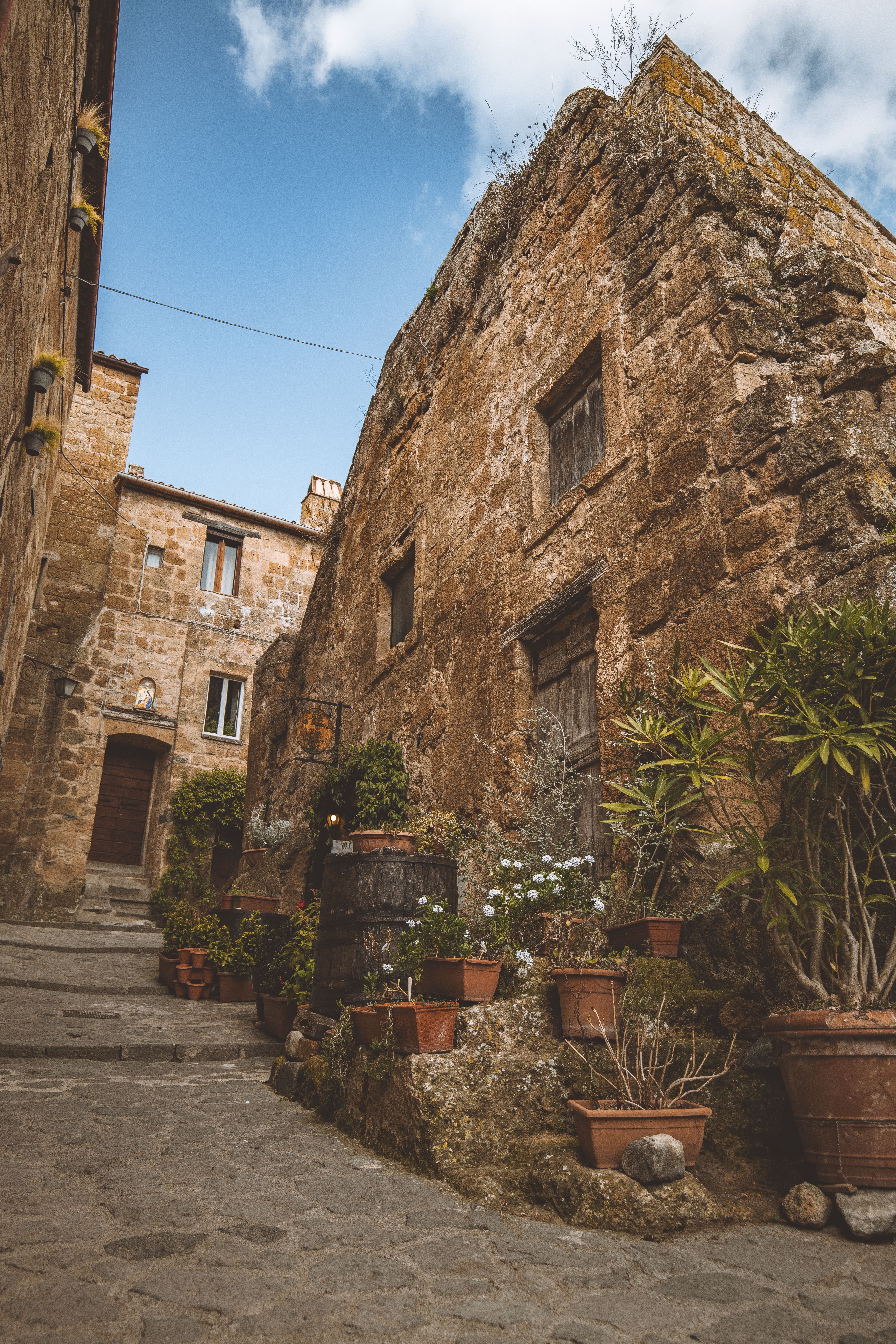 Charming Rustic Street in Historic Italian Village · Free Stock Photo