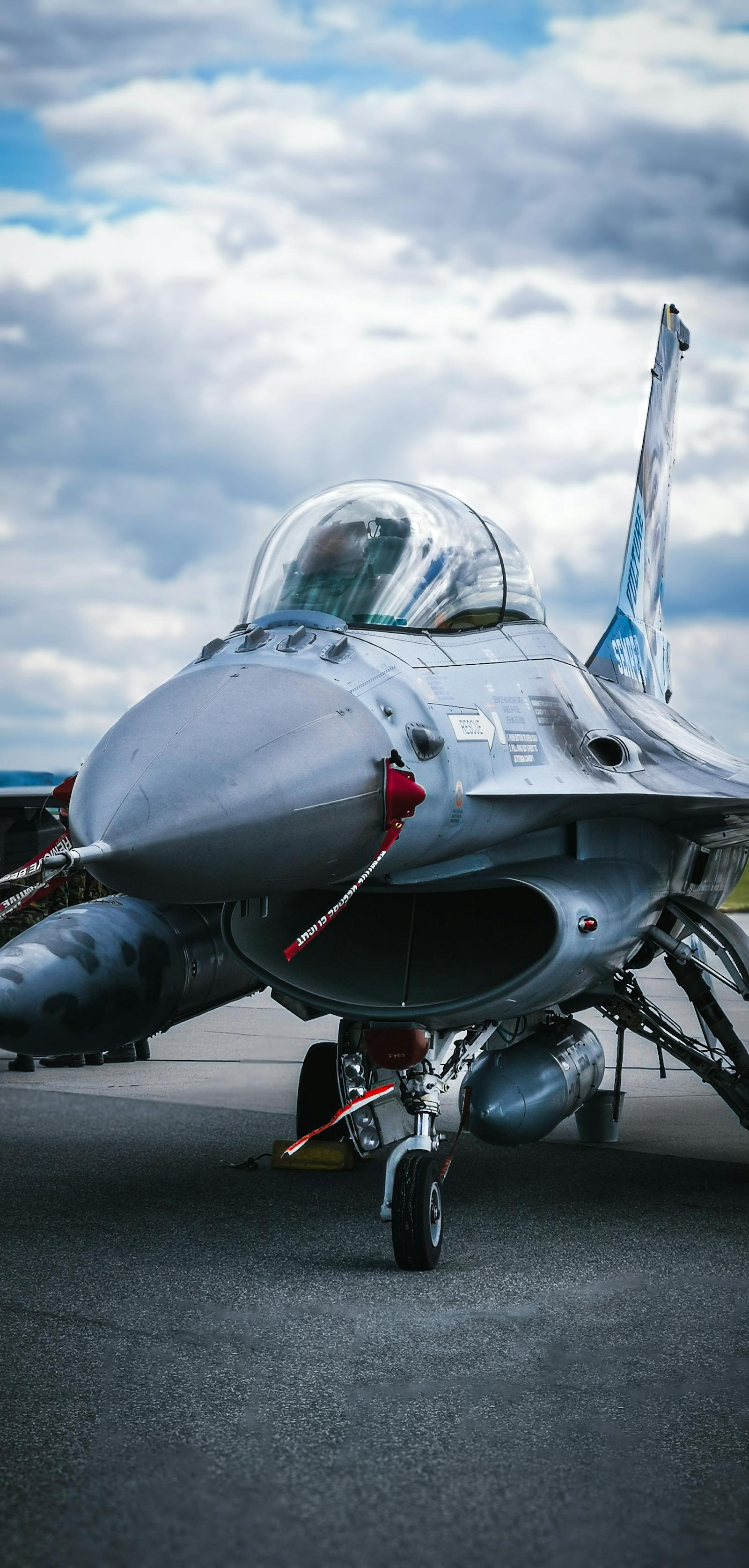 4k Fighter Aircraft Wallpaper Photos, Download The BEST Free 4k Fighter ...