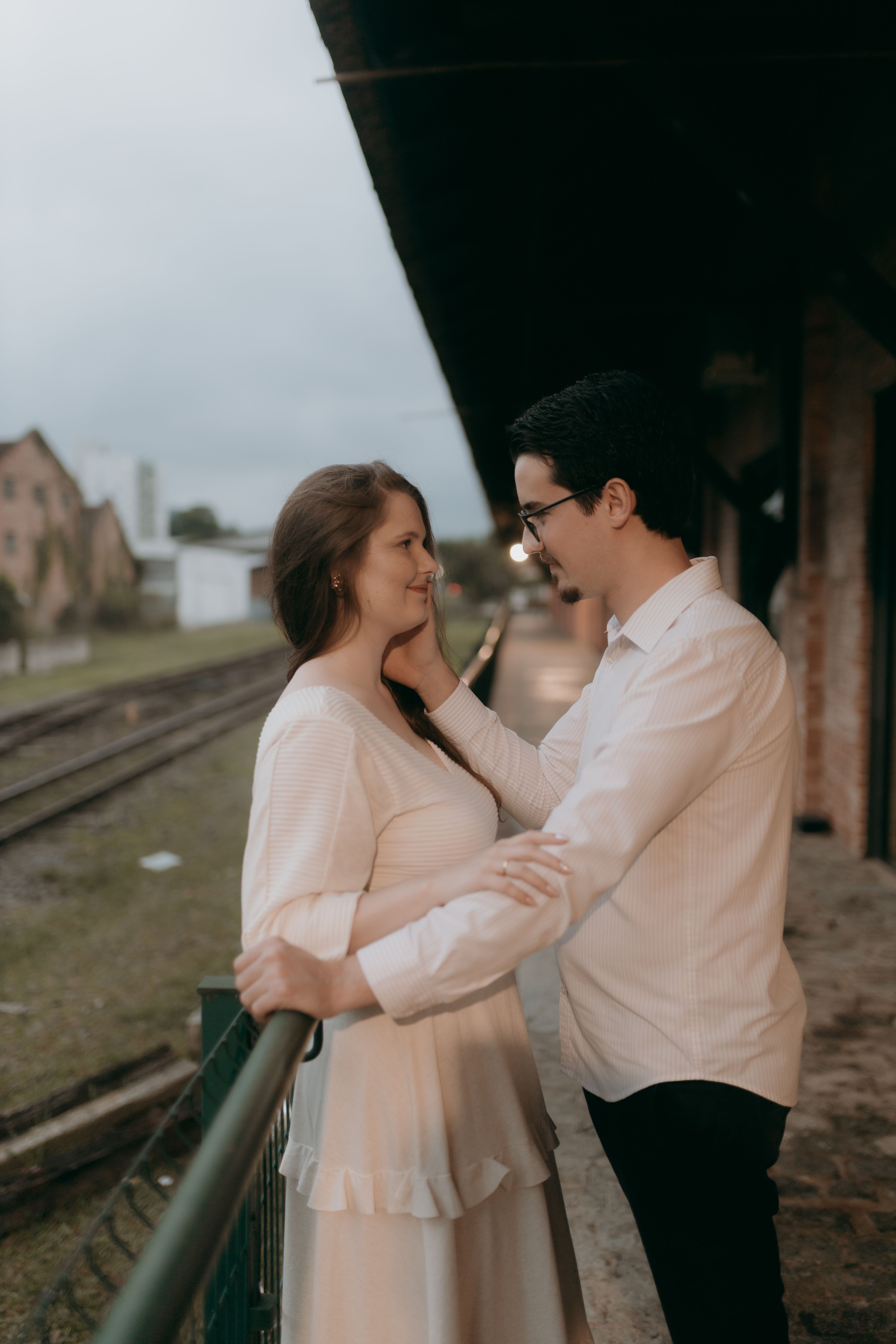 Eye Contact Photos, Download The BEST Free Eye Contact Stock Photos ...