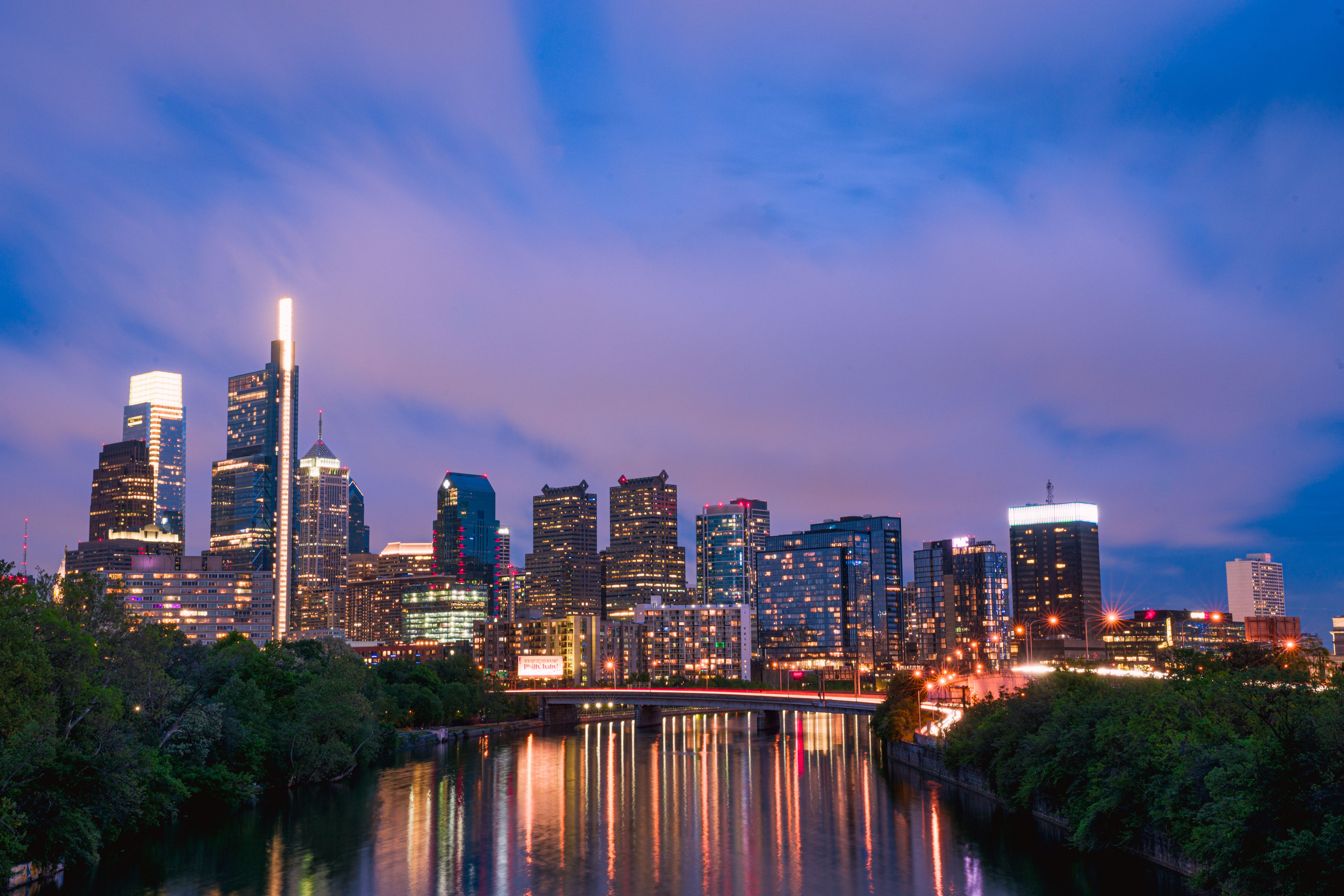 Stunning Philadelphia Skyline at Twilight · Free Stock Photo