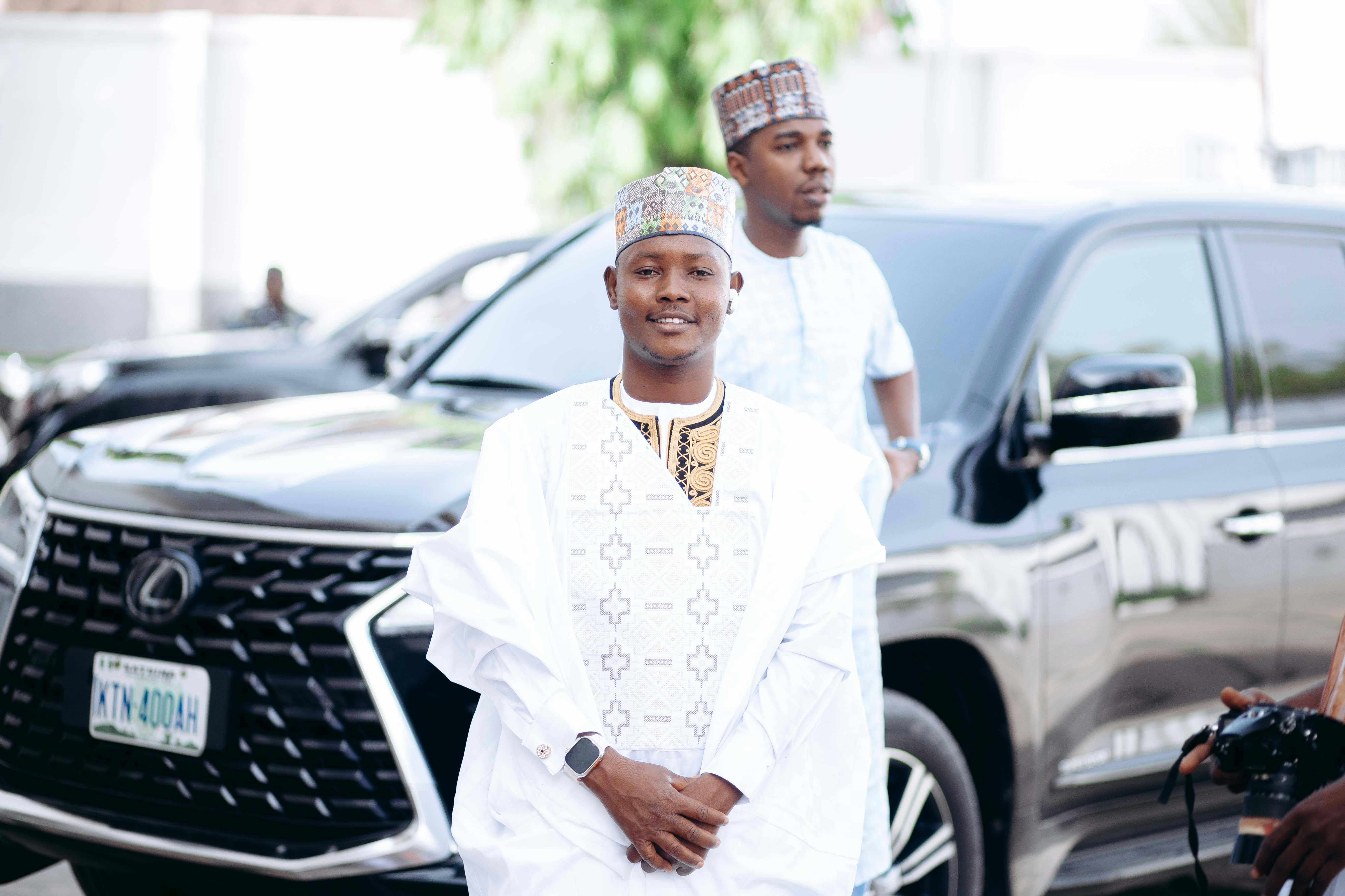 Traditional Nigerian Attire Portrait Outdoors · Free Stock Photo