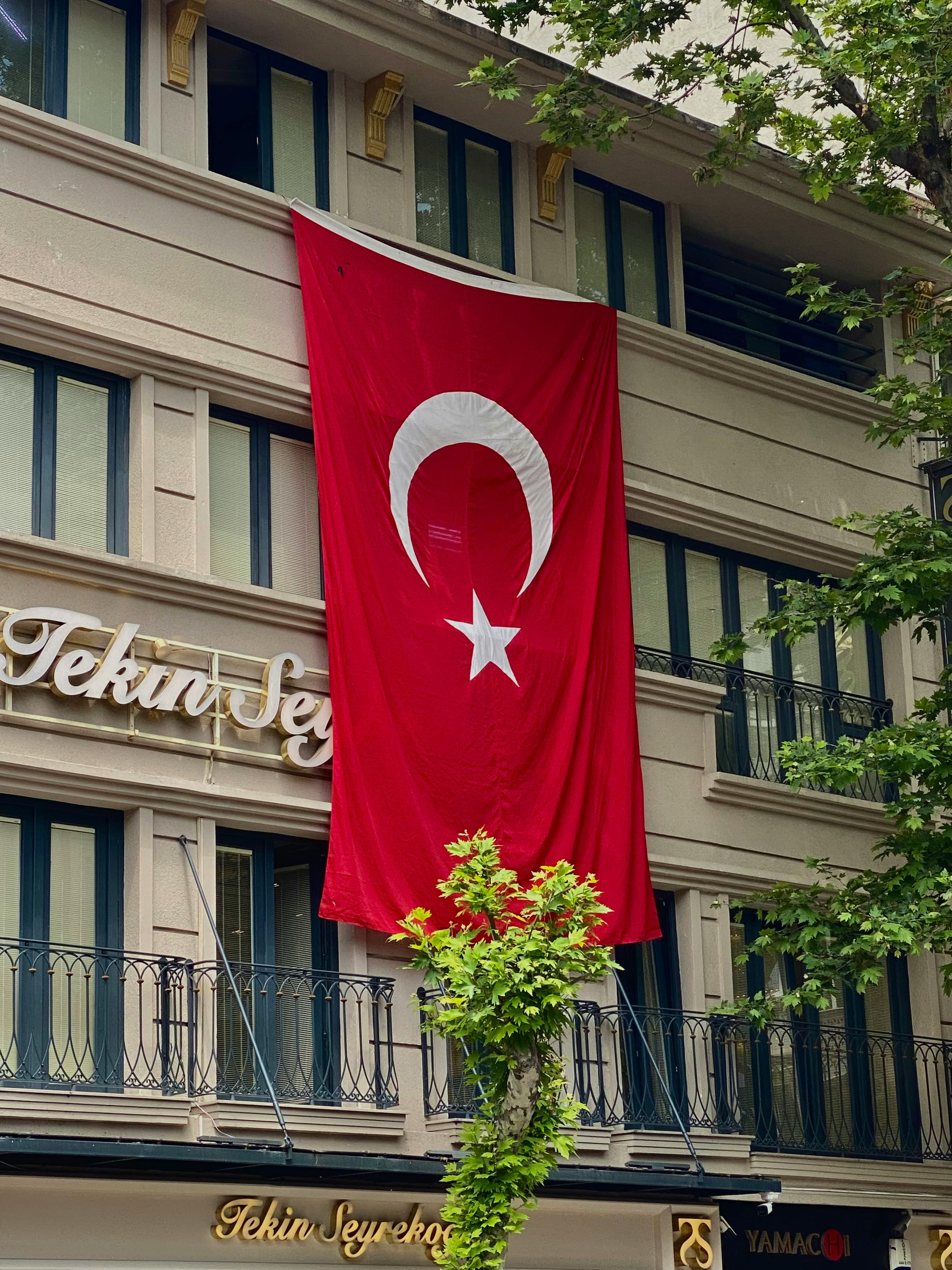 Large Turkish Flag on Building in Istanbul · Free Stock Photo