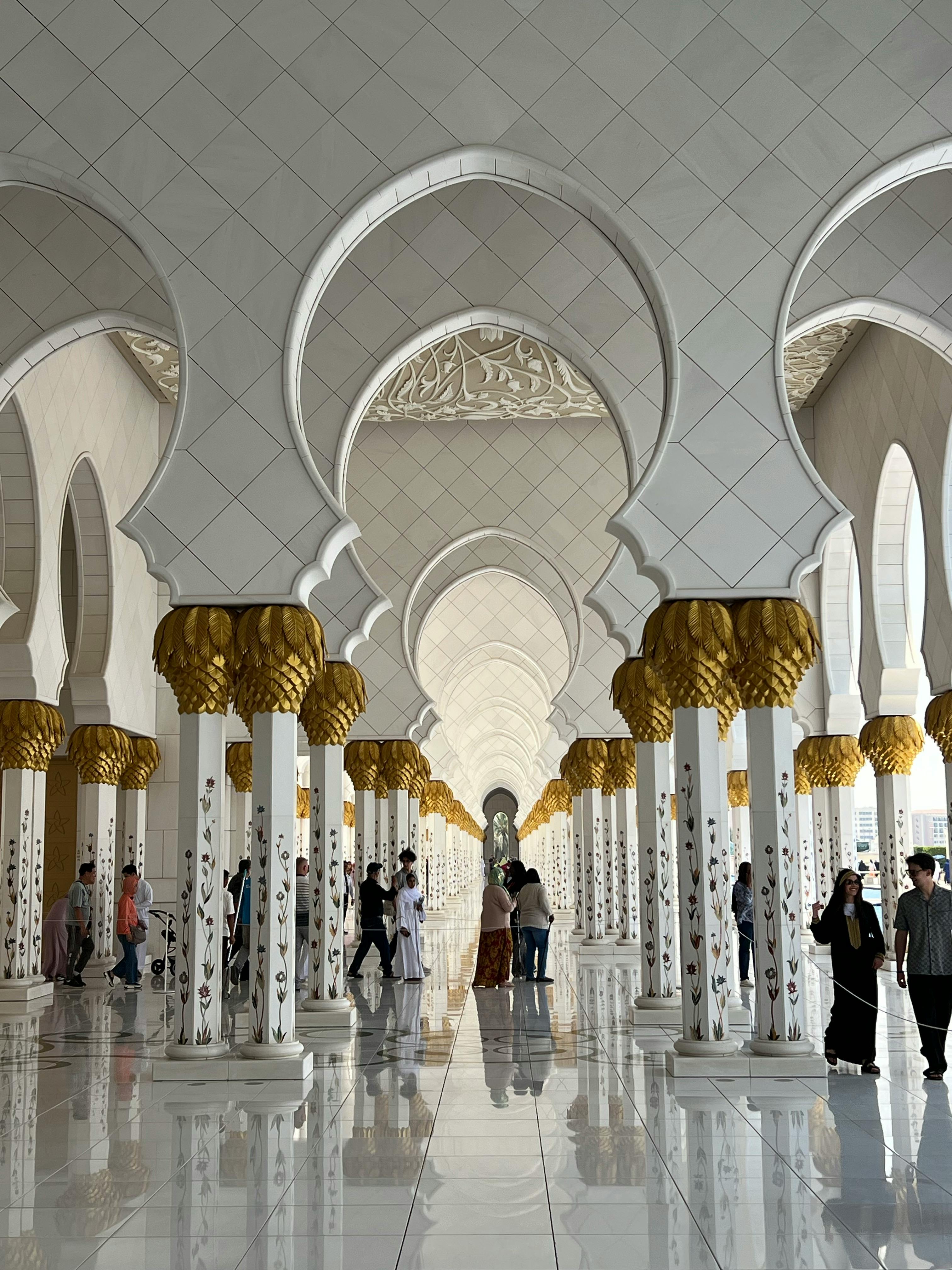 Elegant Interior of Islamic Architecture · Free Stock Photo