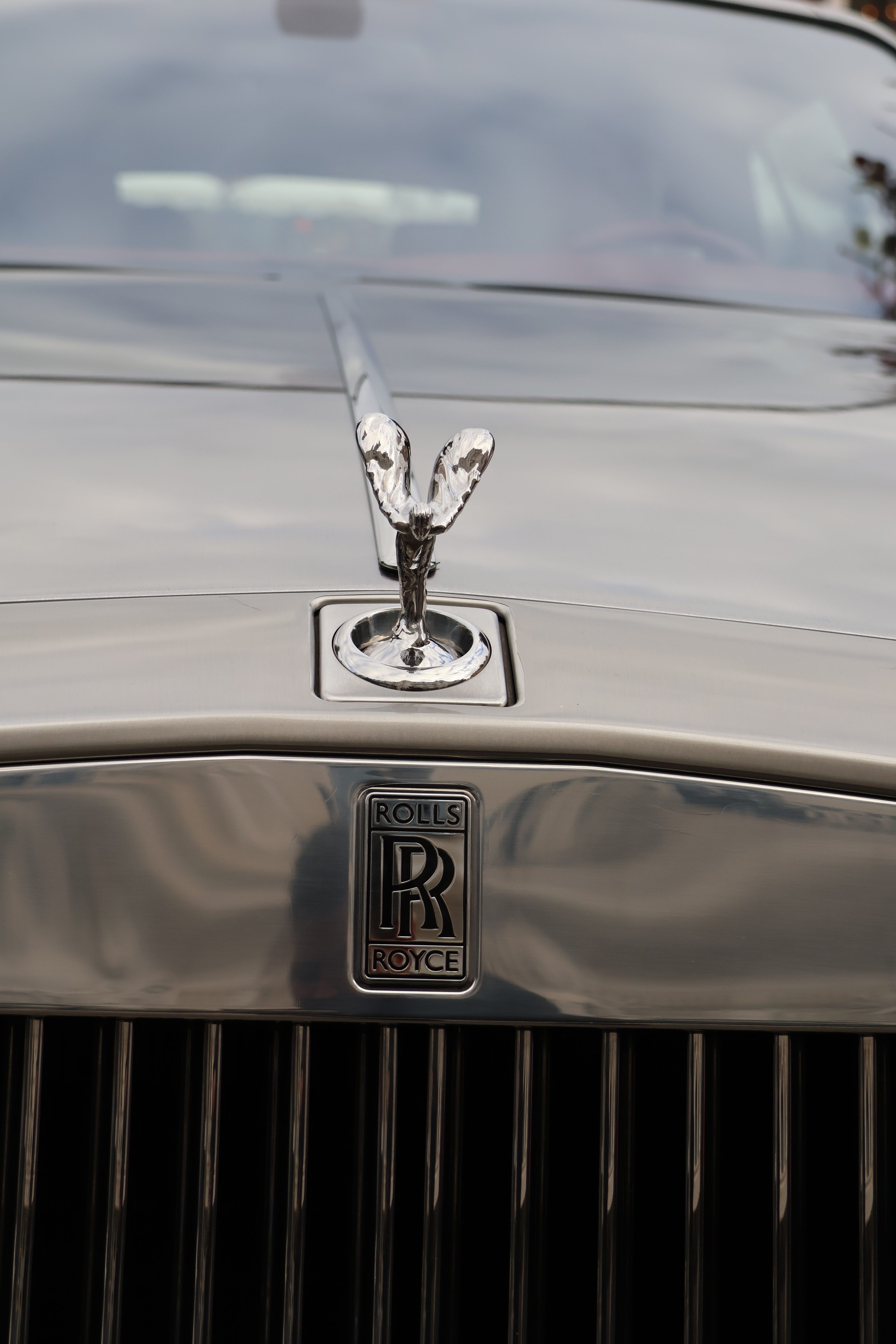 Close-Up of Rolls-Royce Hood Ornament · Free Stock Photo