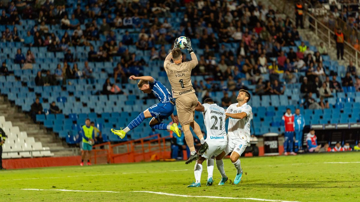 Football Action Photos, Download The BEST Free Football Action Stock ...