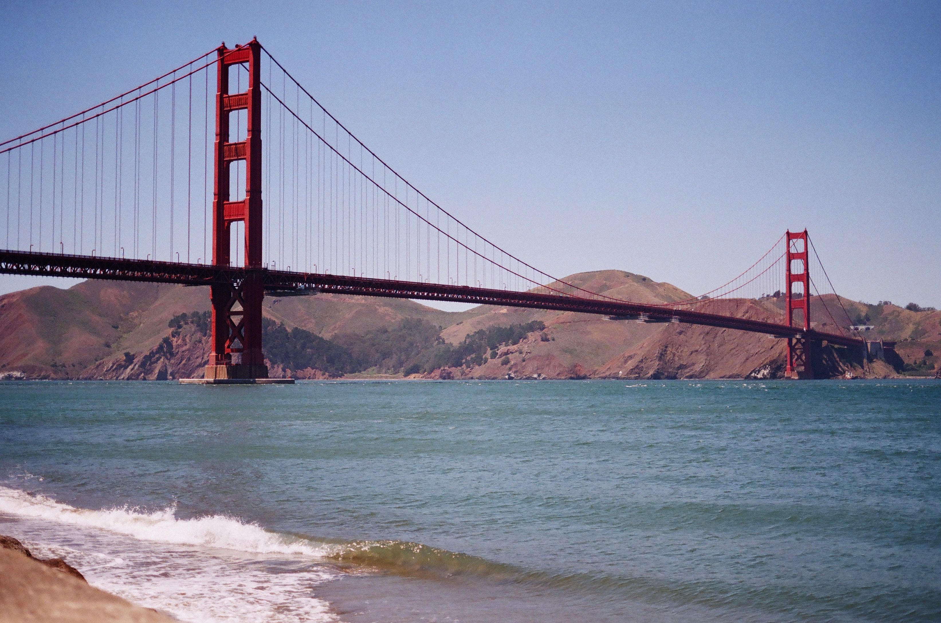 El Puente Golden Gate En Un Día Despejado En San Francisco · Foto de ...
