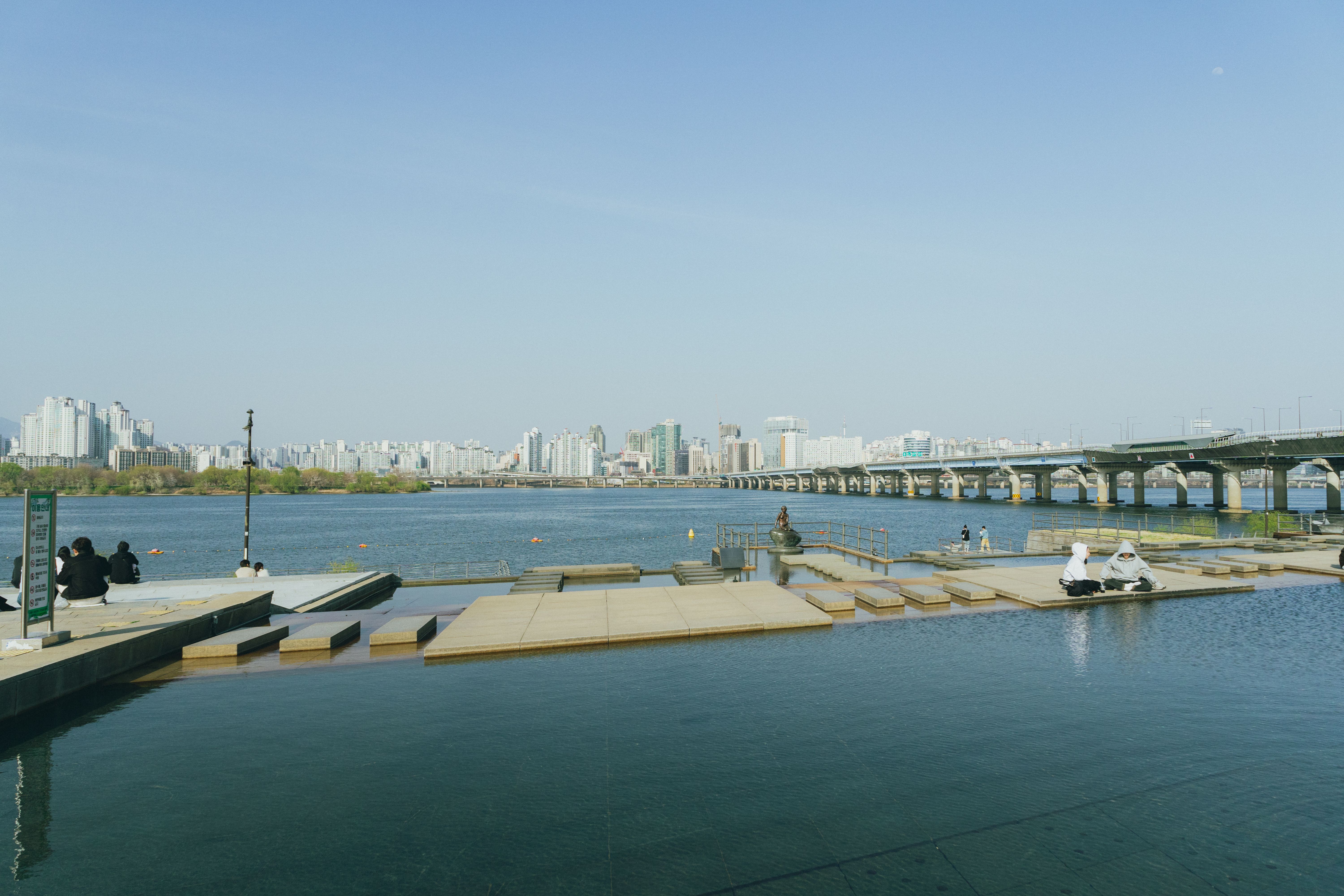 Seoul's Han River View with Cityscape · Free Stock Photo