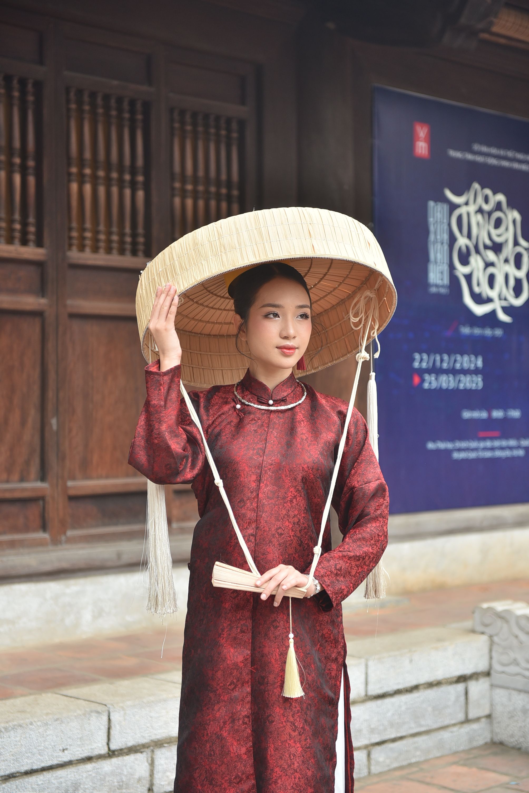 Elegant Traditional Vietnamese Dress Portrait · Free Stock Photo