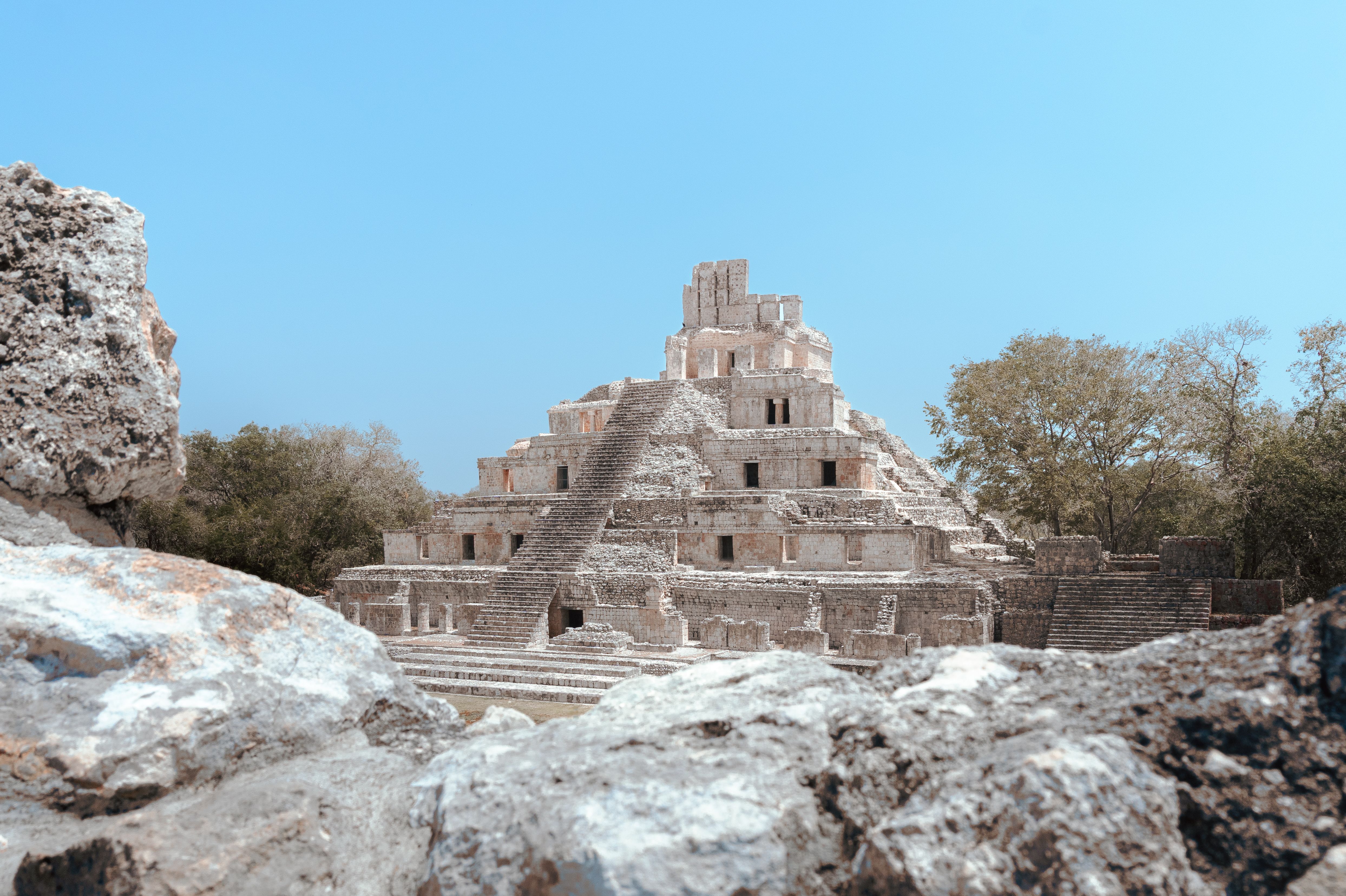 Majestic View of Edzná Mayan Pyramid in Campeche · Free Stock Photo