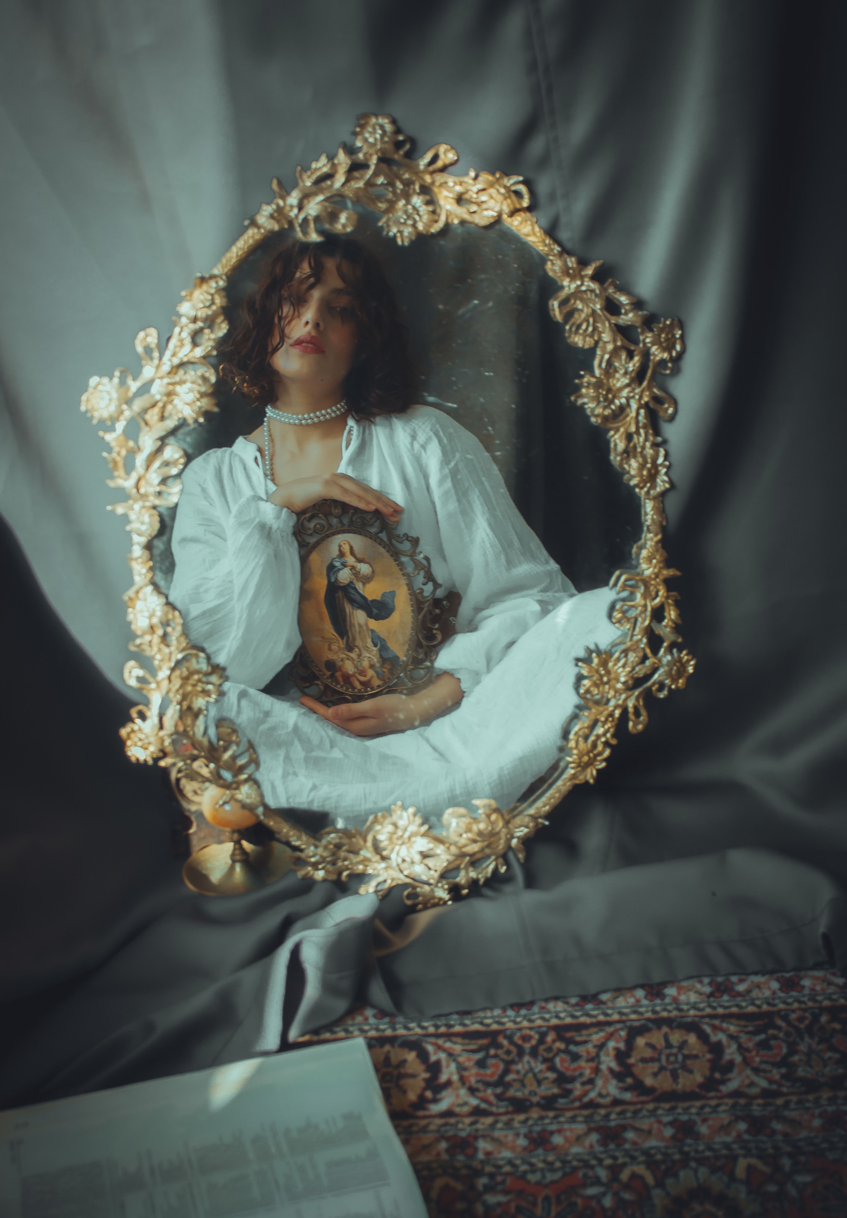 Artistic Reflection in Ornate Vintage Mirror · Free Stock Photo