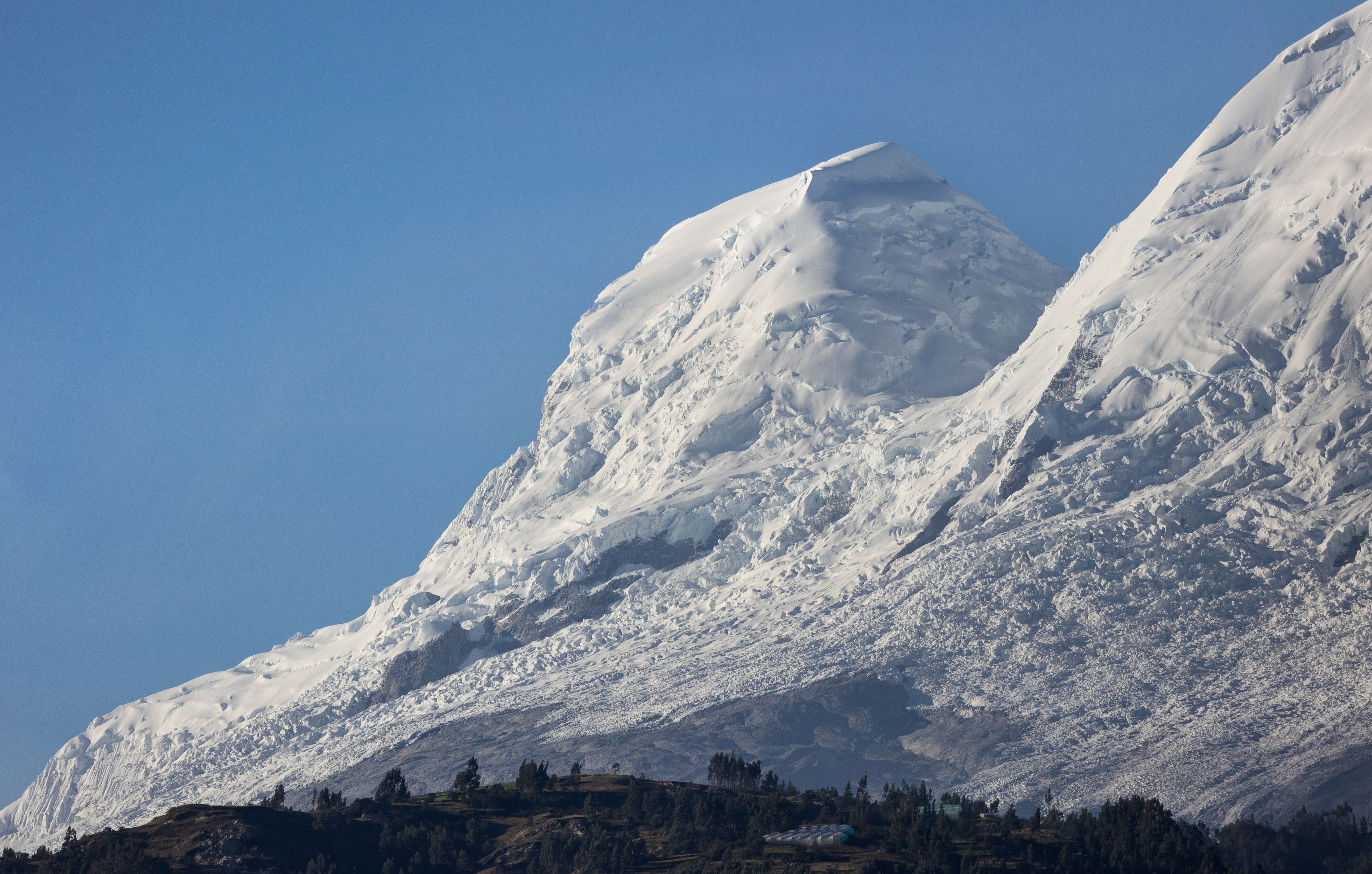 Majestic Snow-Covered Peaks in Peru · Free Stock Photo