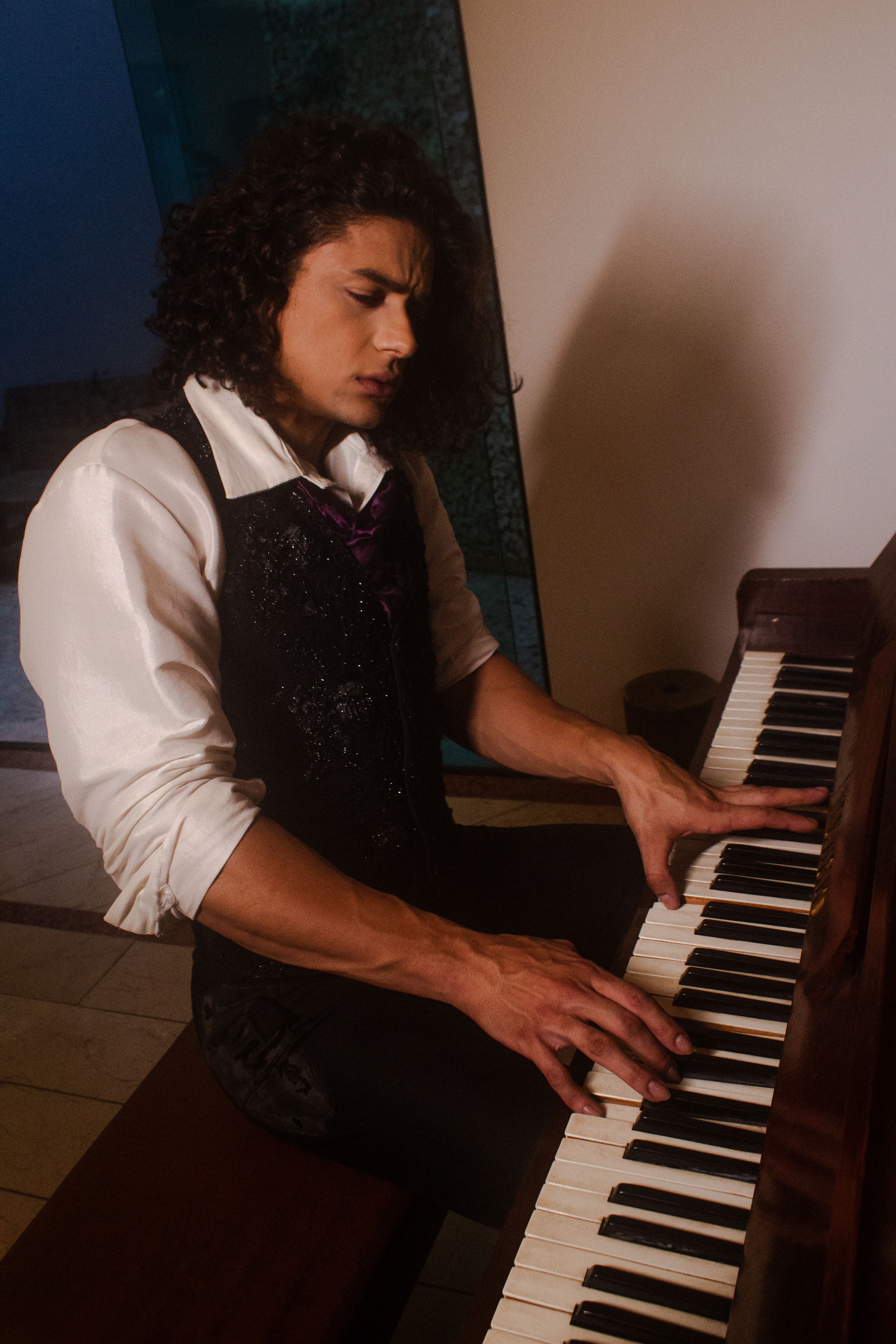 Foto profissional gratuita de #interior, acústico, adulto, cabelo ...