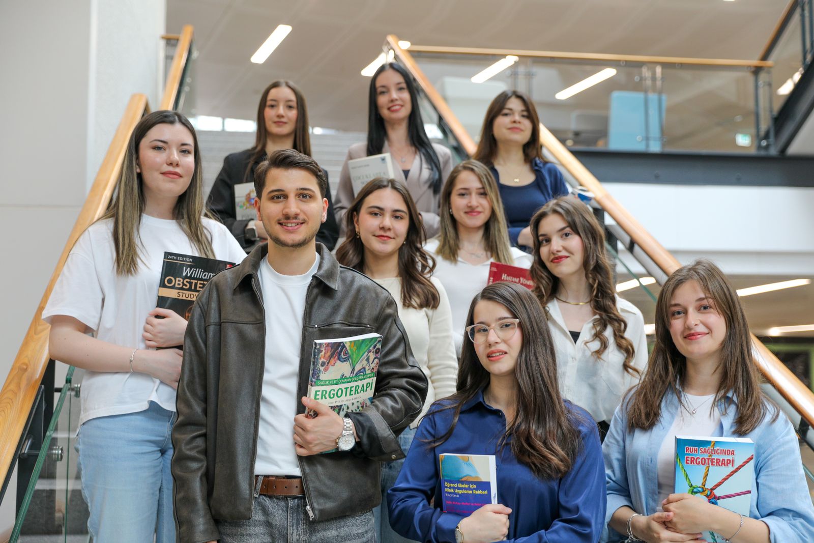Group Of People Holding Books Photos, Download The BEST Free Group Of ...