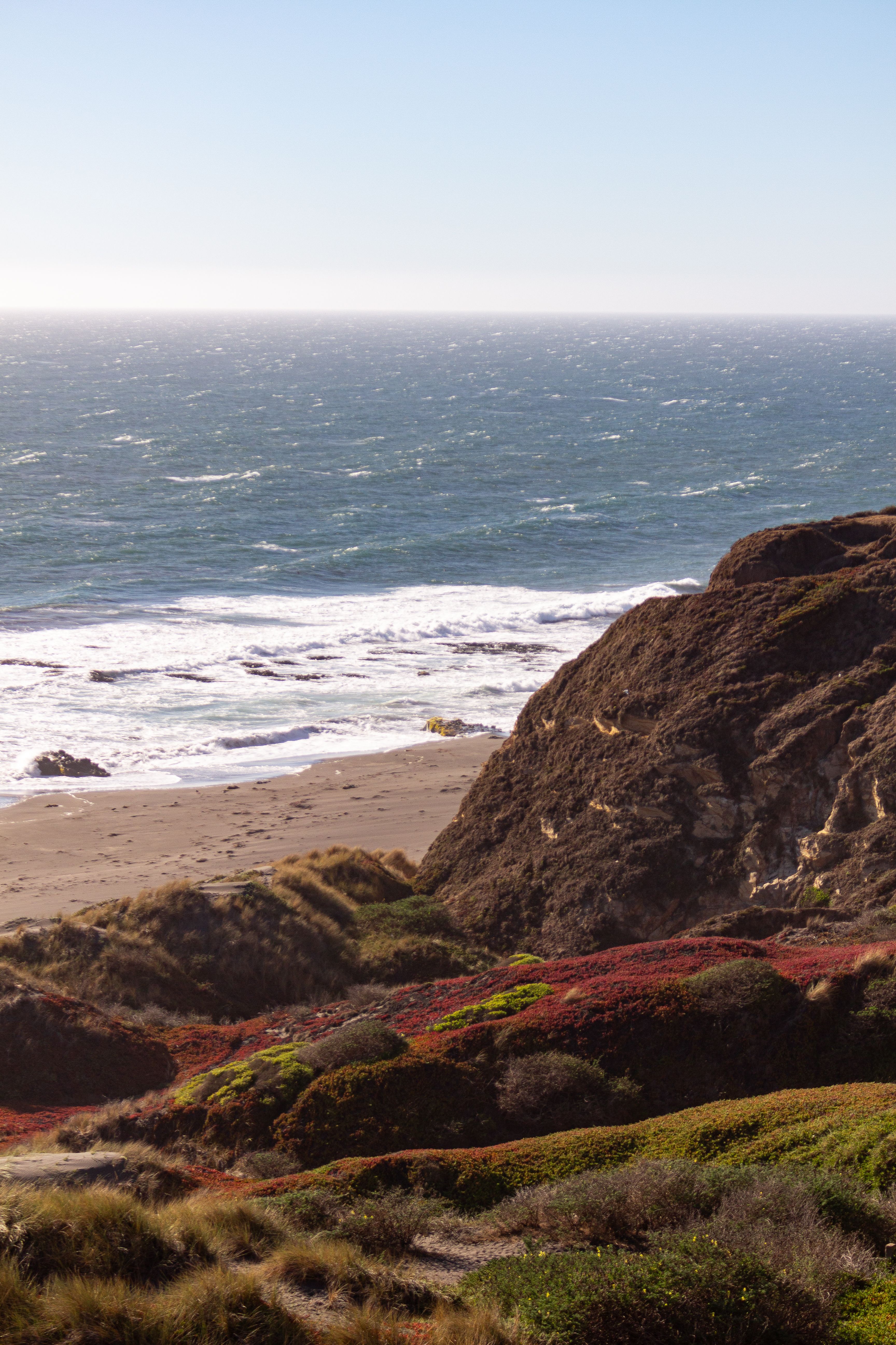 Scenic Coastal Cliff and Ocean View · Free Stock Photo