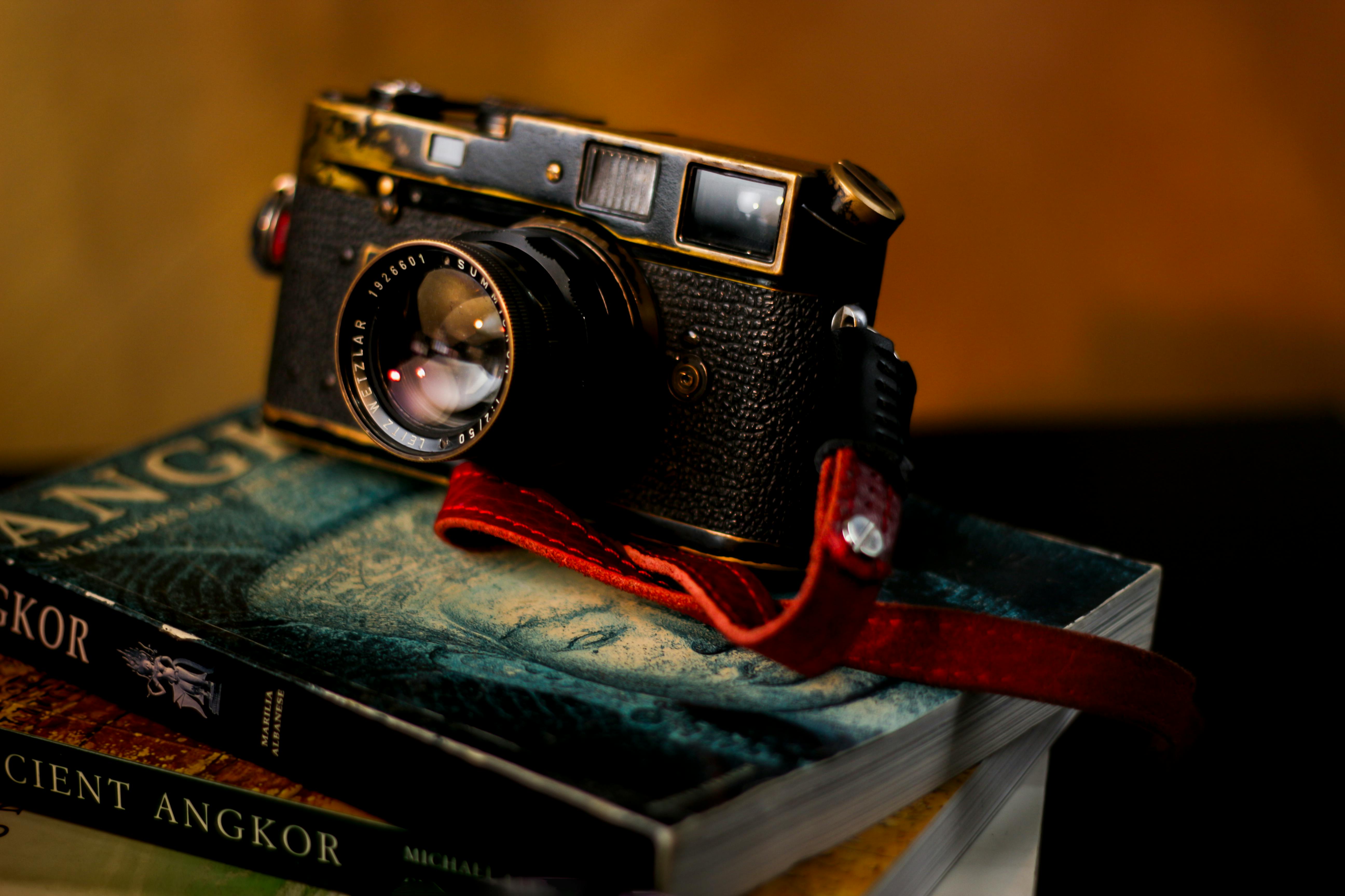 Camera And Books Photos, Download The BEST Free Camera And Books Stock ...