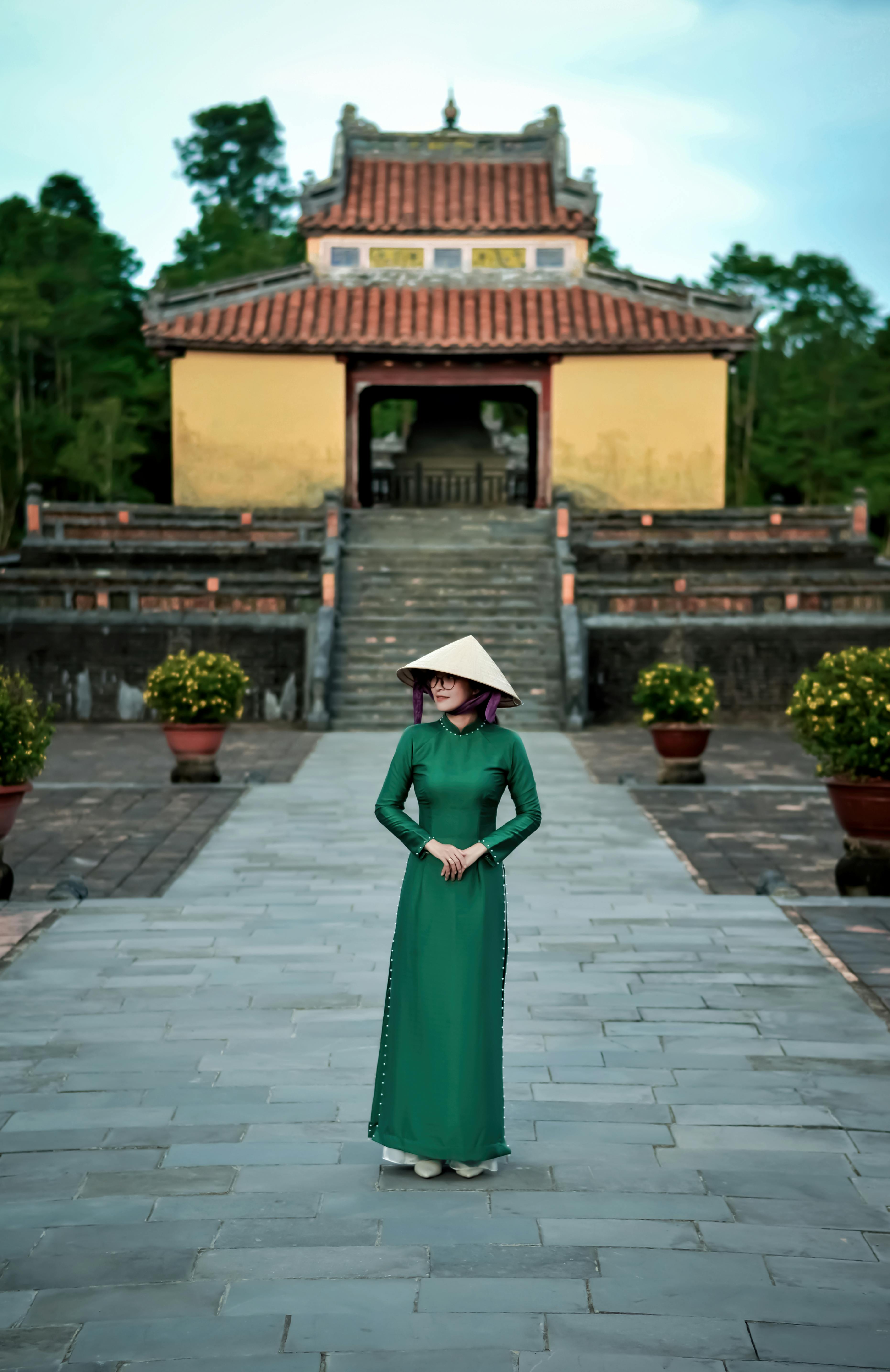 Vietnamese Woman in Traditional Ao Dai · Free Stock Photo
