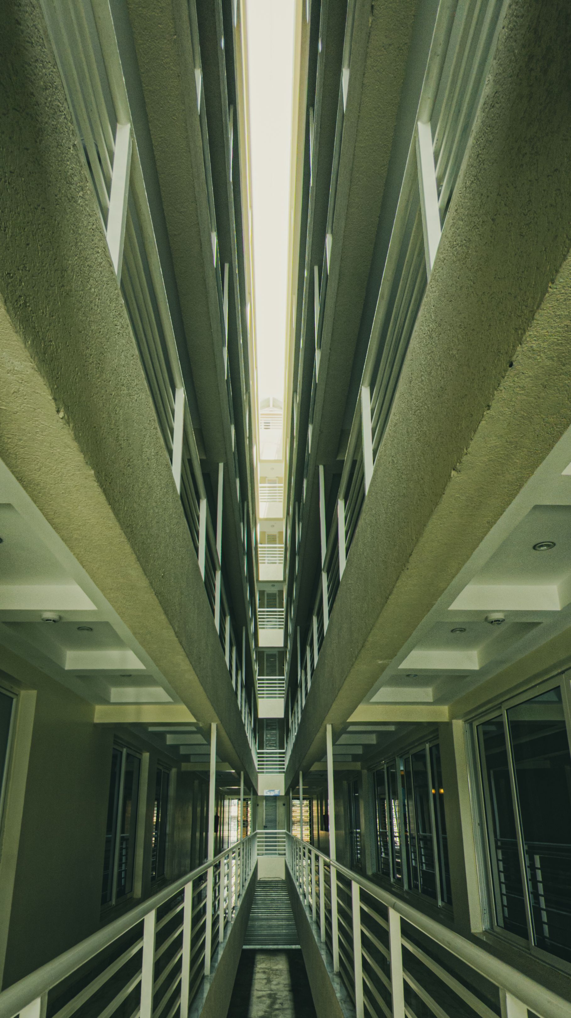 Modern Architectural Corridor Perspective in Kenya · Free Stock Photo